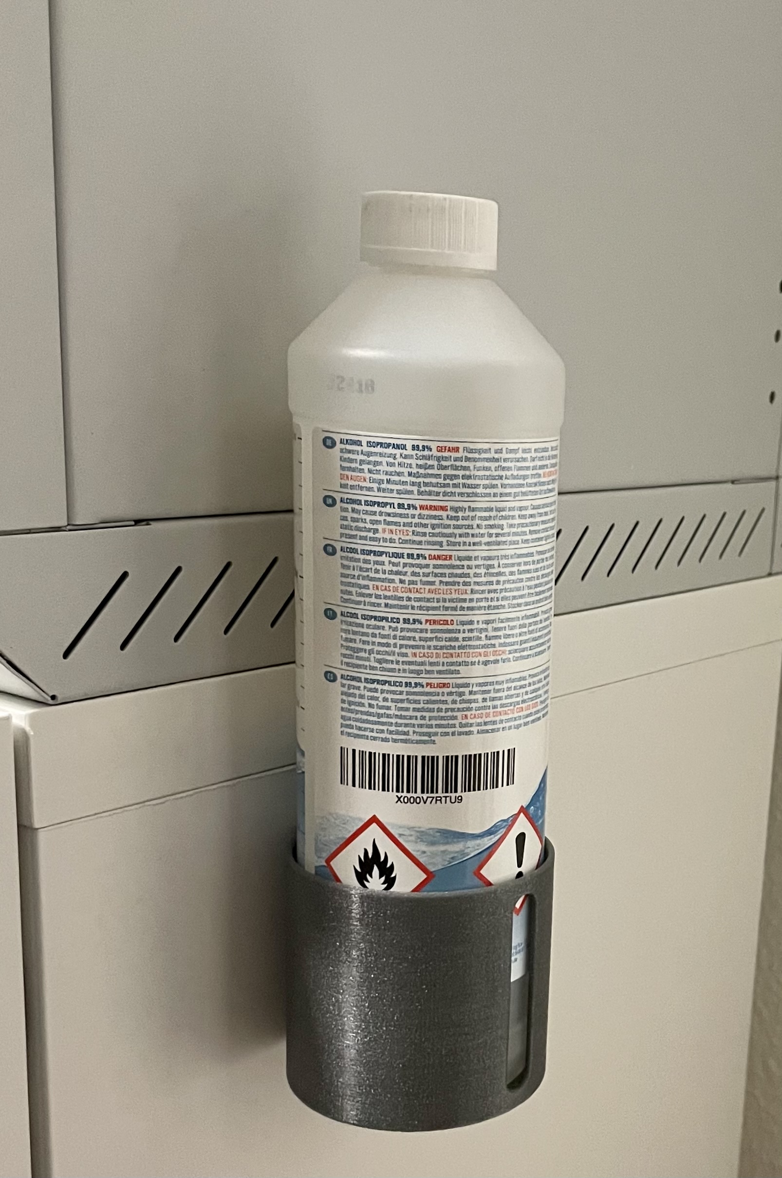 Isopropanol bottle holder by Sneezer | Download free STL model ...