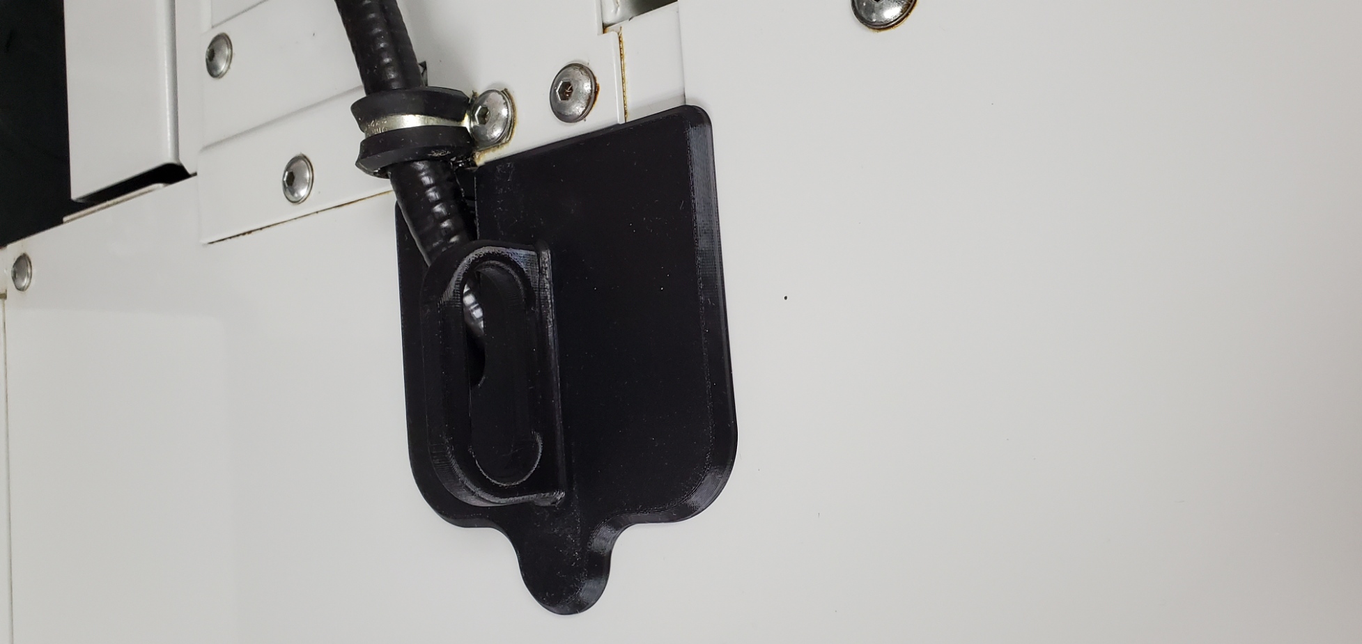 HAAS Cable Pass-Through Port cover by DLD Design Fab | Download free ...