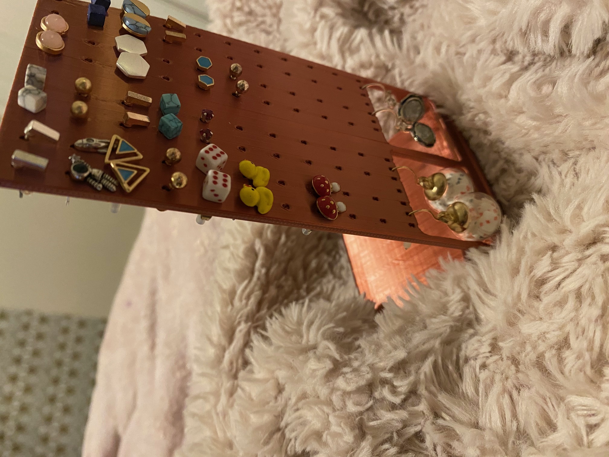 Earrings Stand (version 1) by gnucci3 | Download free STL model ...