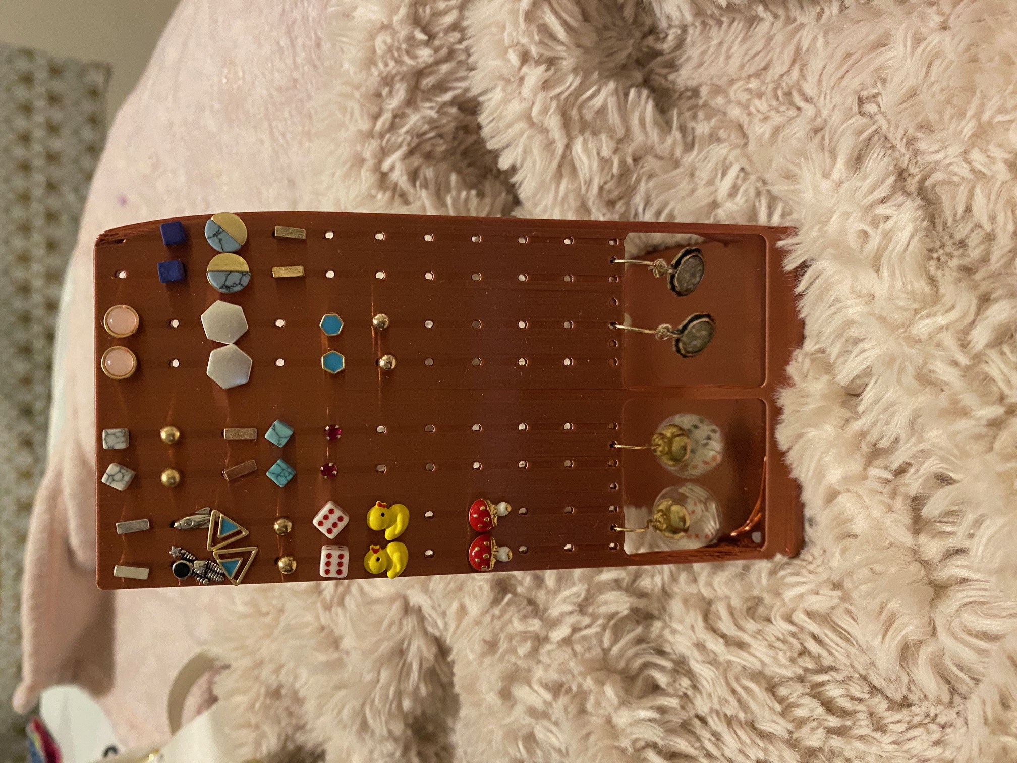 Earrings Stand (version 1) by gnucci3 | Download free STL model ...
