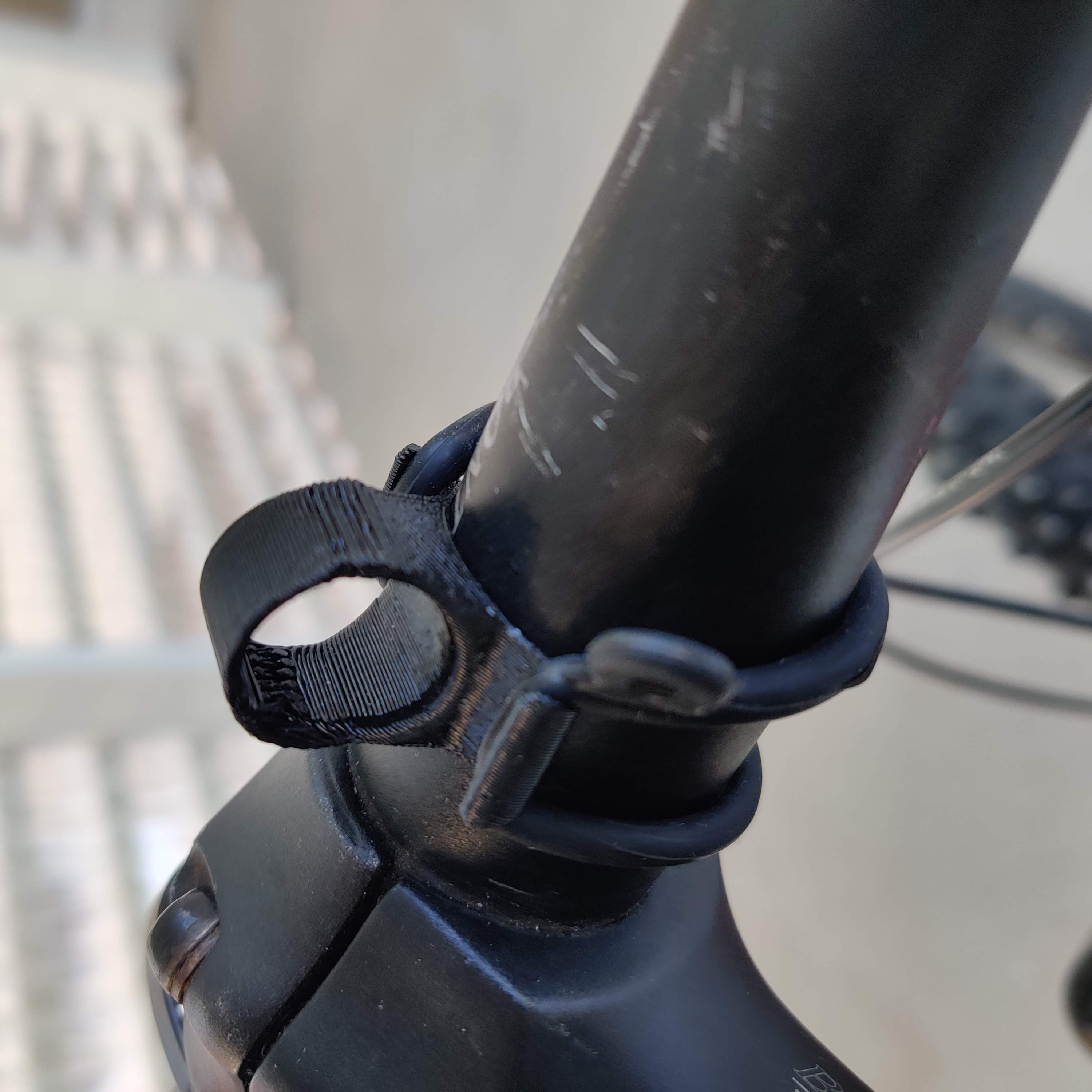 Olight i1R-II bike handelbar mount by Matti | Download free STL model ...