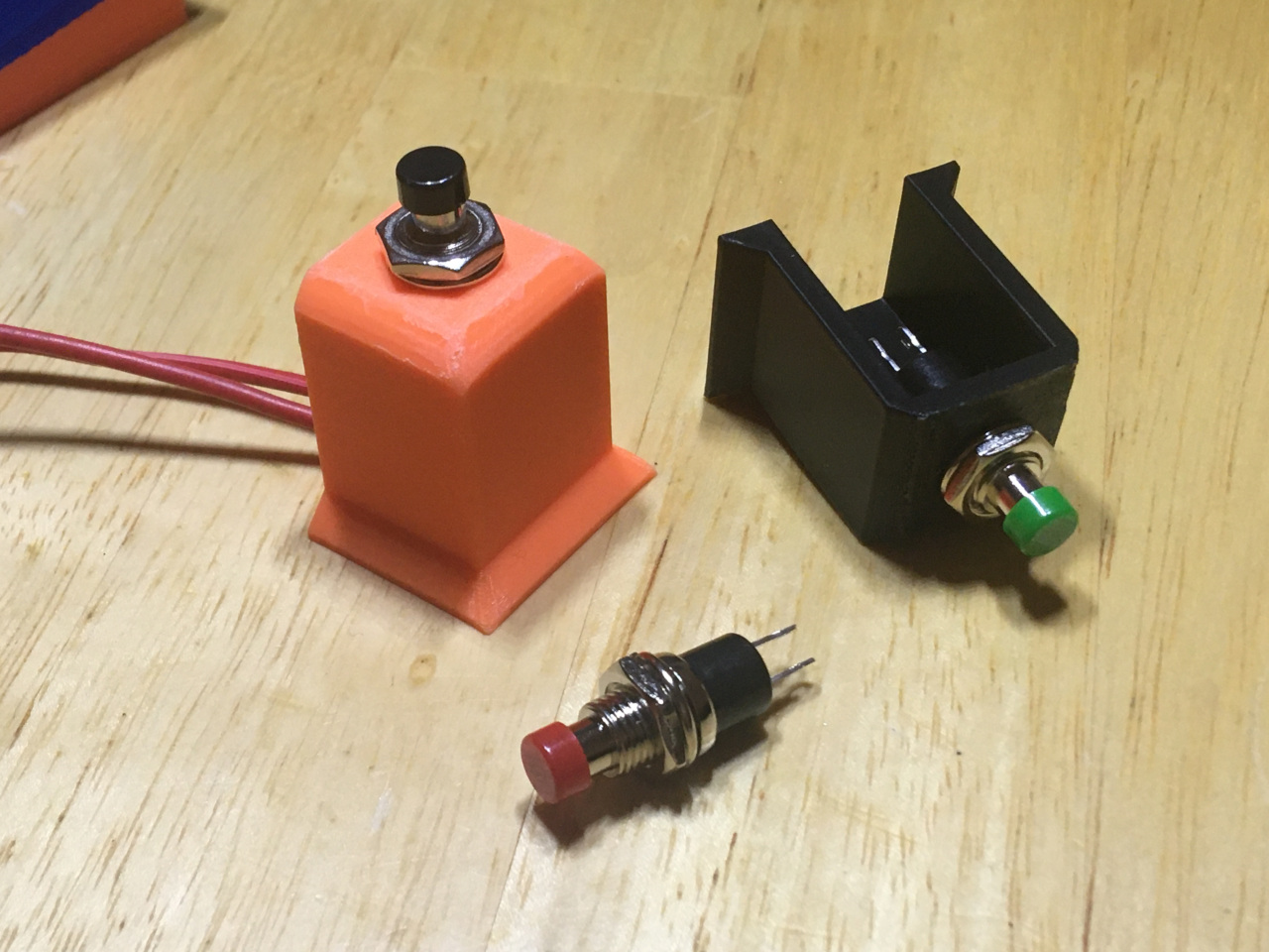 Holder bracket for a universal momentary pushbutton (The ones with 7mm ...