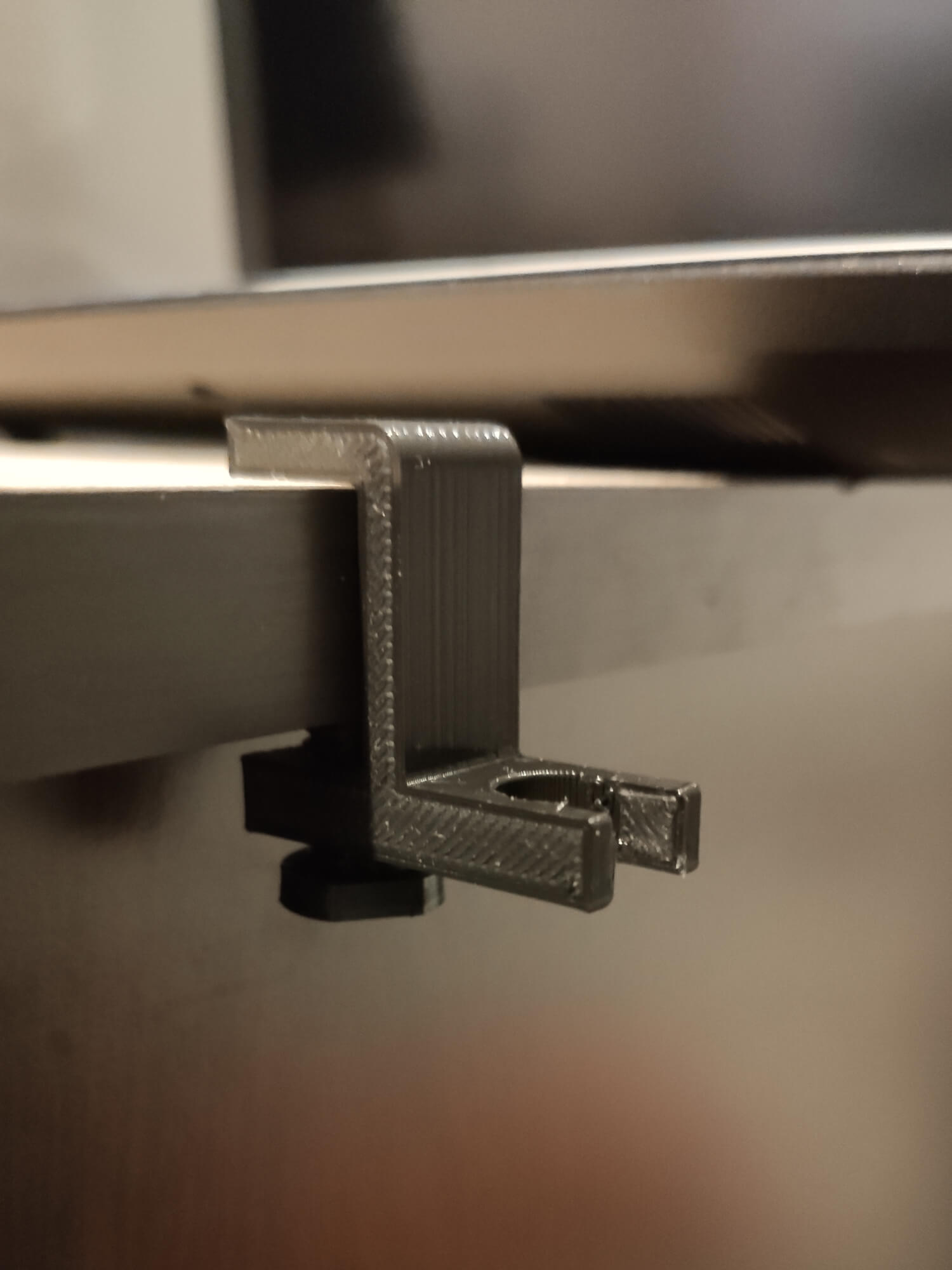 Desk cable management clips by mladendeni | Download free STL model ...