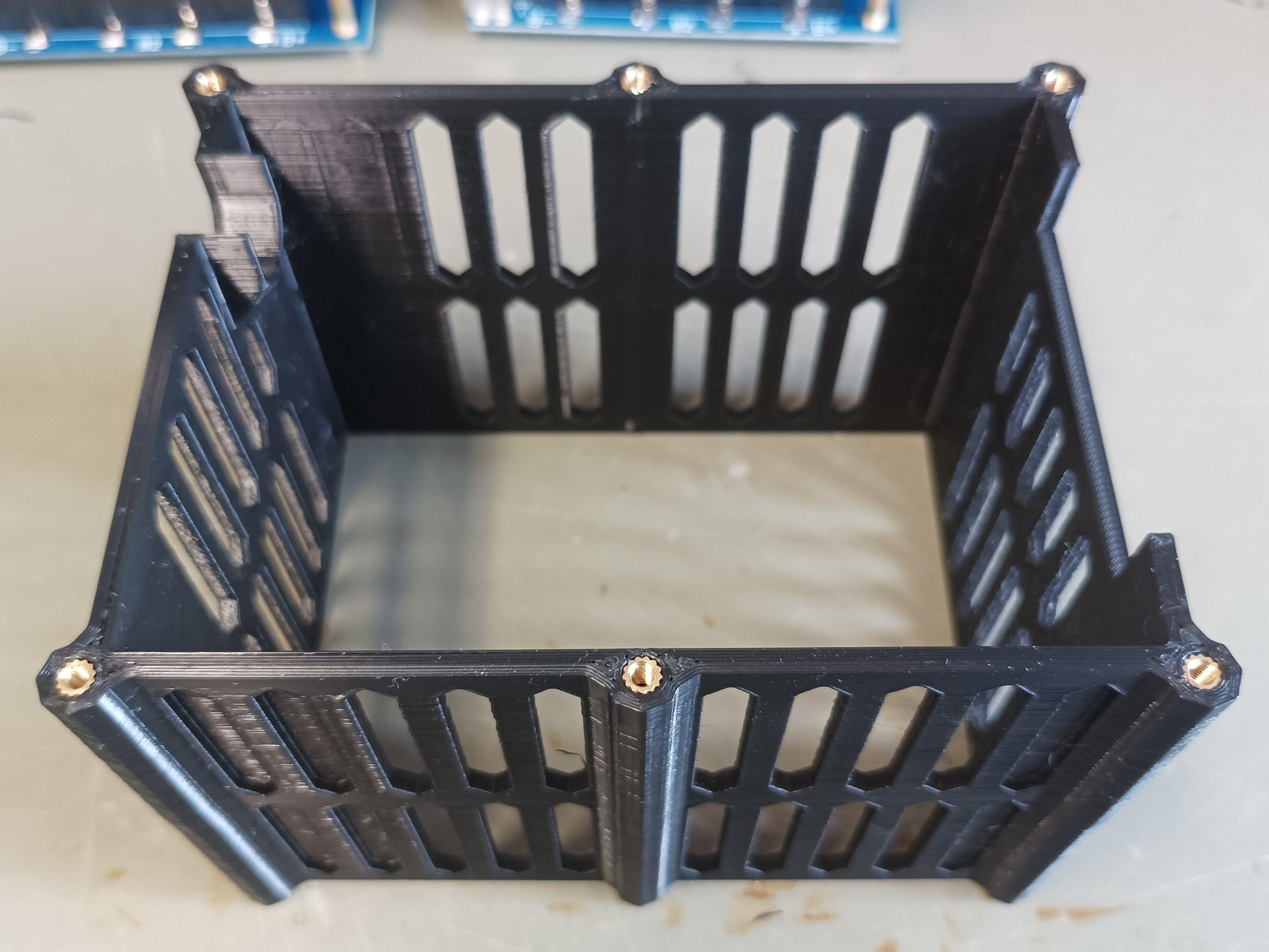 Enclosure for 4S3P 18650 BMS stack by ikletti | Download free STL model ...