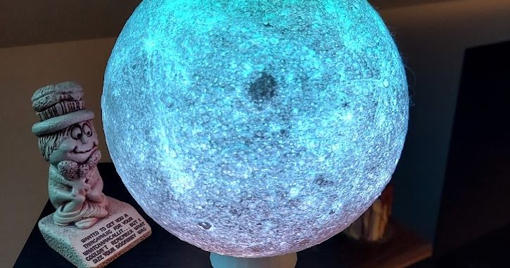 Lithophane Moon Stand for LED Strip (No Glue or Tools) by ValleyGeek ...