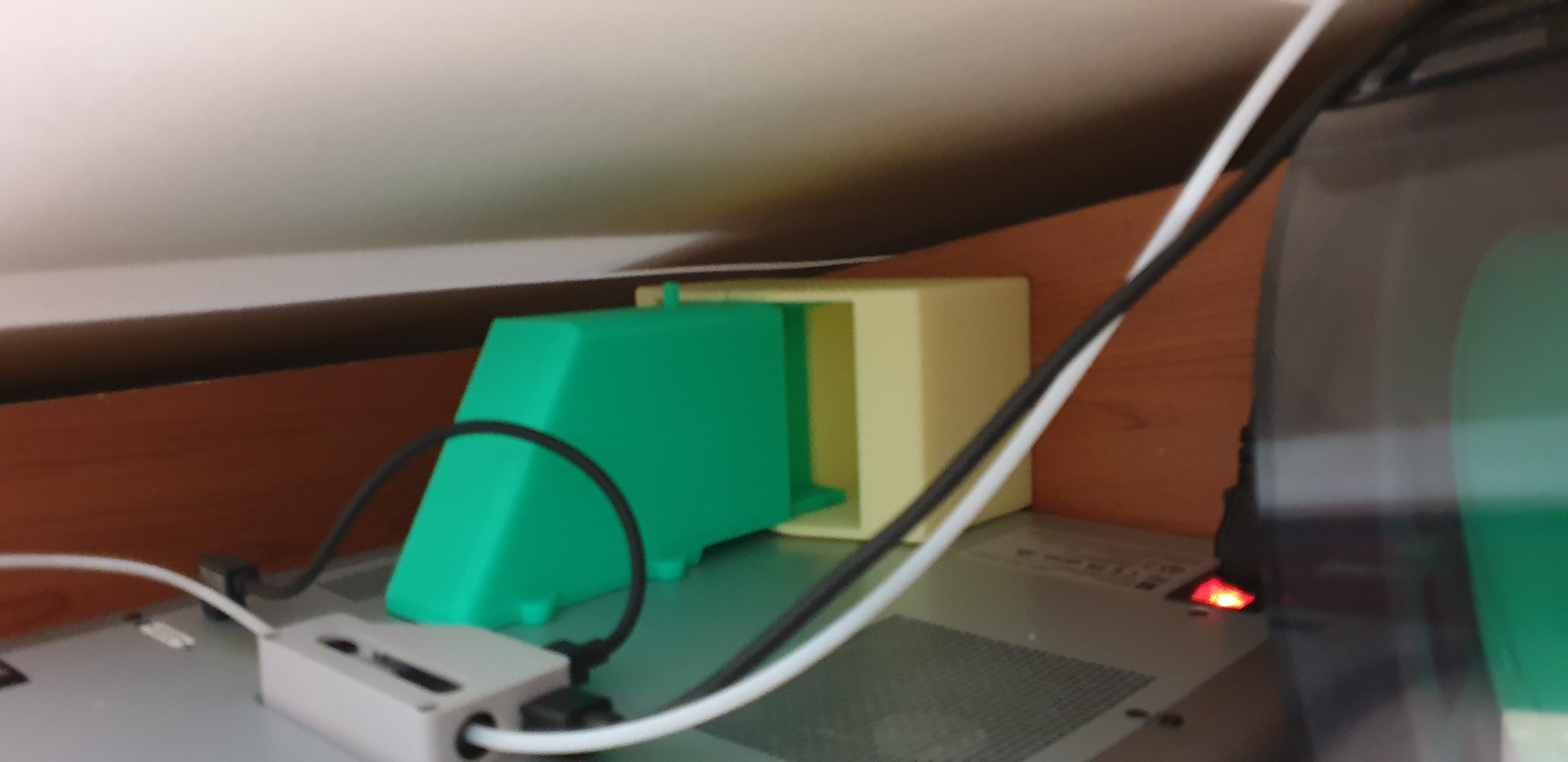 Bambu poop chute material divider(functional) by Danut Andres | Download free STL model ...