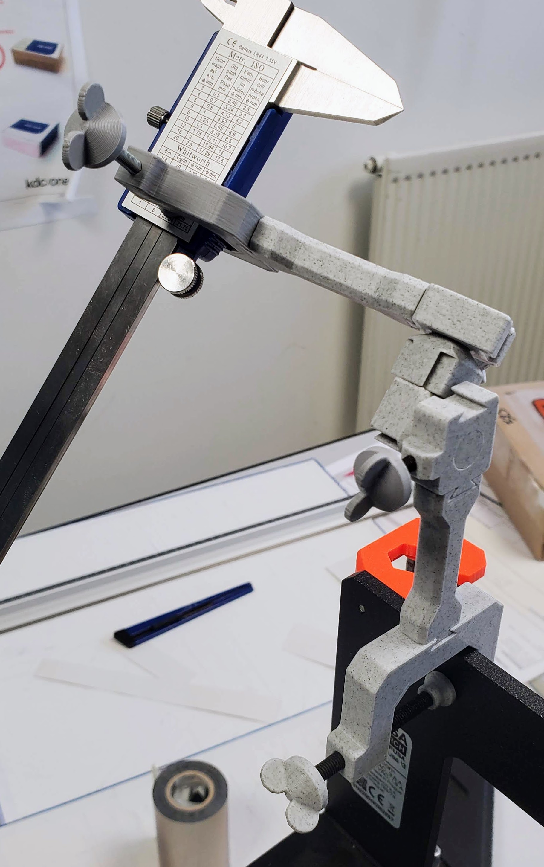 Compact modular multi-purpose lockable arm by samuel coquelle ...