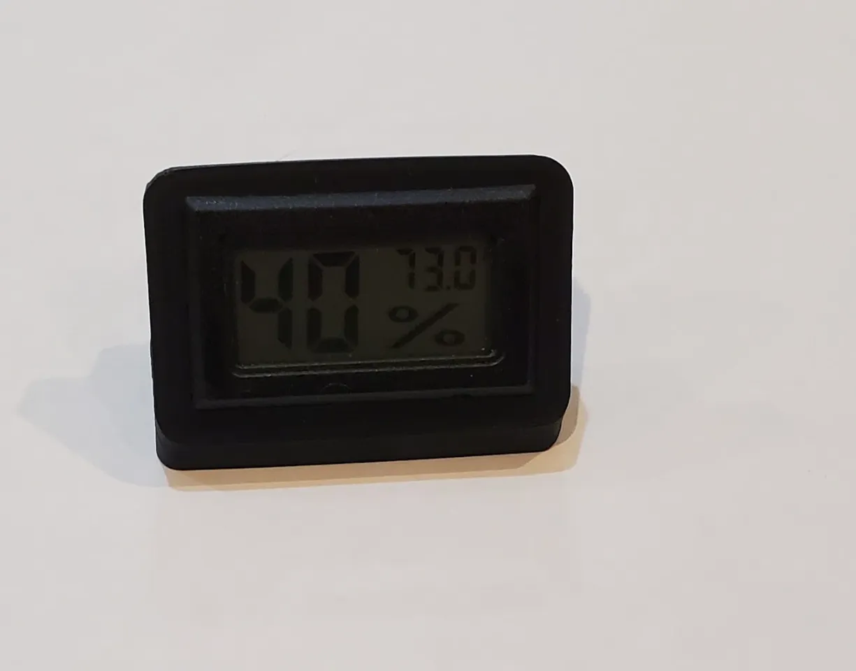 Hygrometer stand by chris.d | Download free STL model | Printables.com
