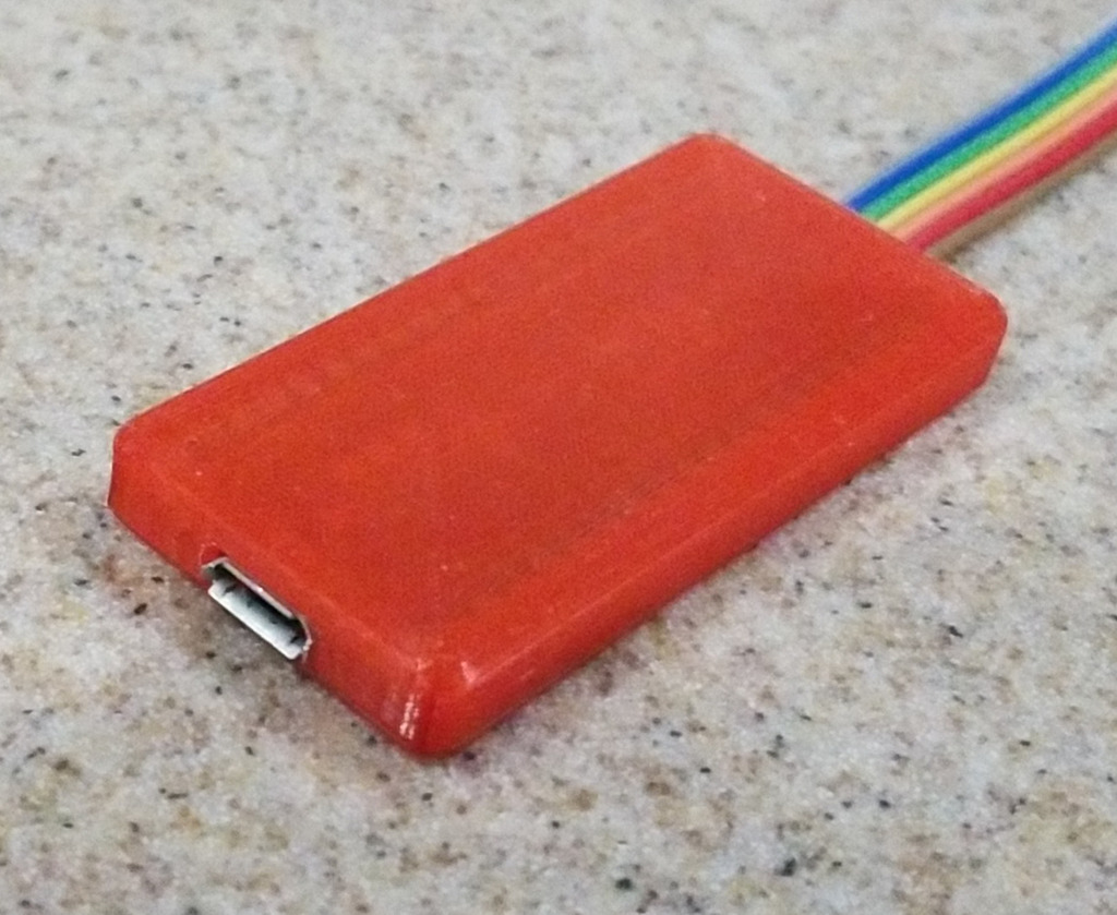 Raspberry Pi Pico snap-together case with slot for 6-wire ribbon cable ...