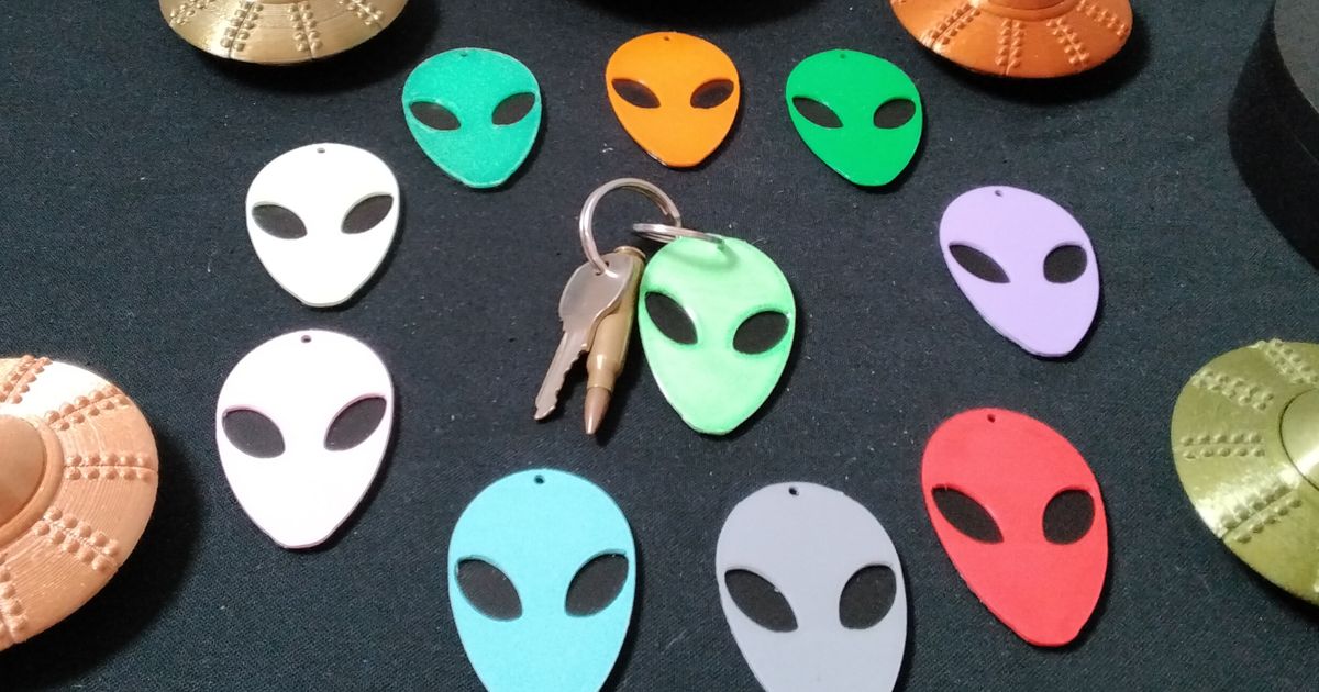 alien face keychain by DaddyWazzy_TheCreator | Download free STL model ...