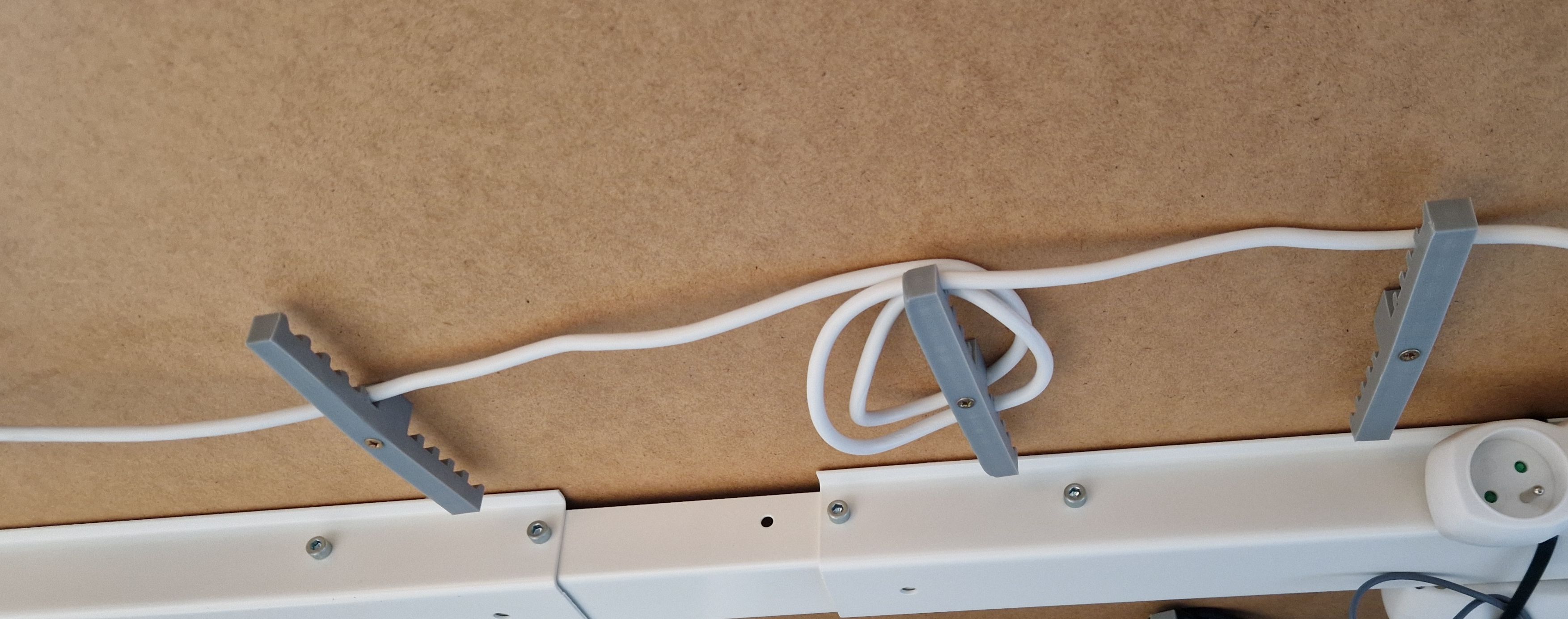 Comb cable holder - under table by Pavol Ziacek | Download free STL ...