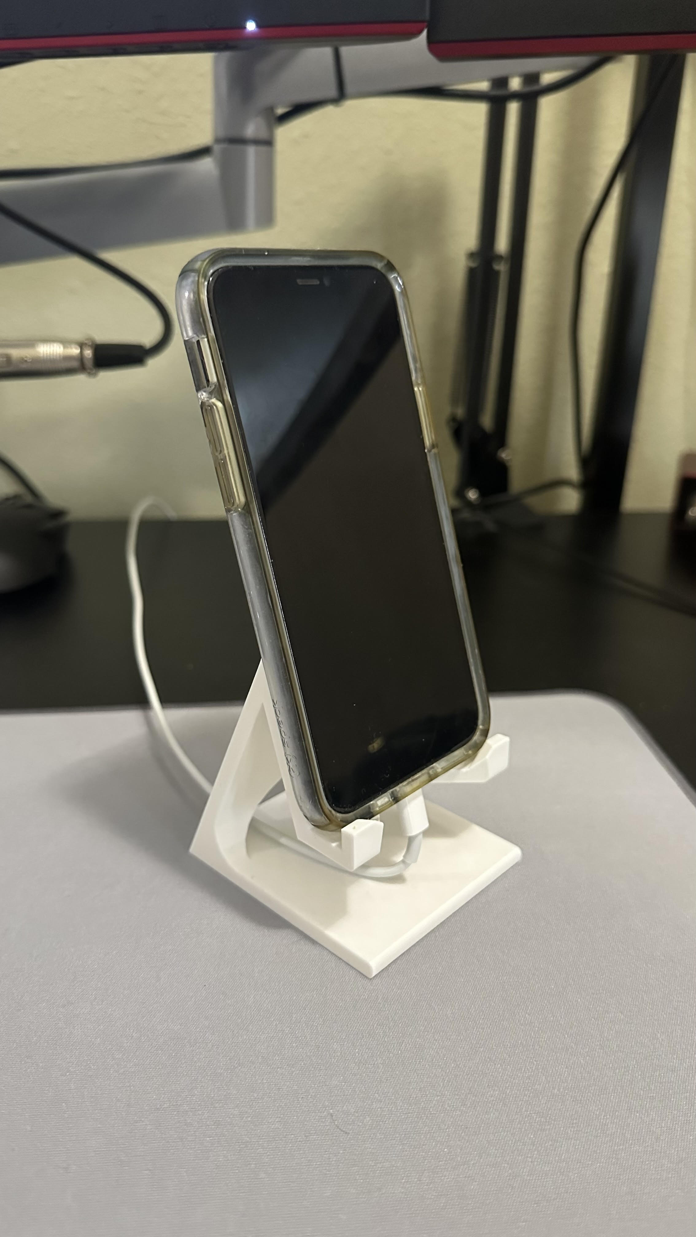 Supportless Phone Holder by Sylvney | Download free STL model ...