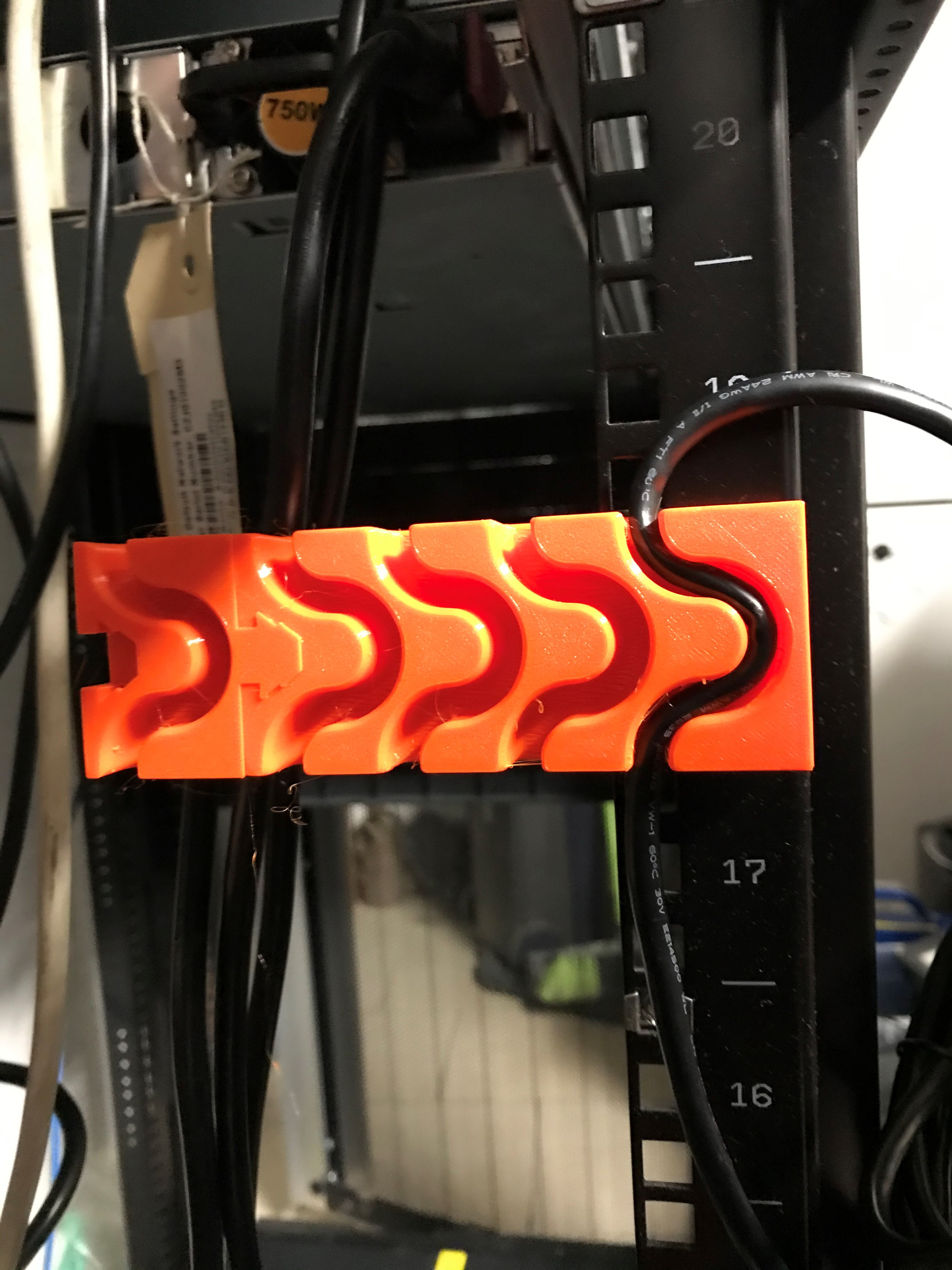 Audio Data and Power Cable Organizer by Renba | Download free STL model ...