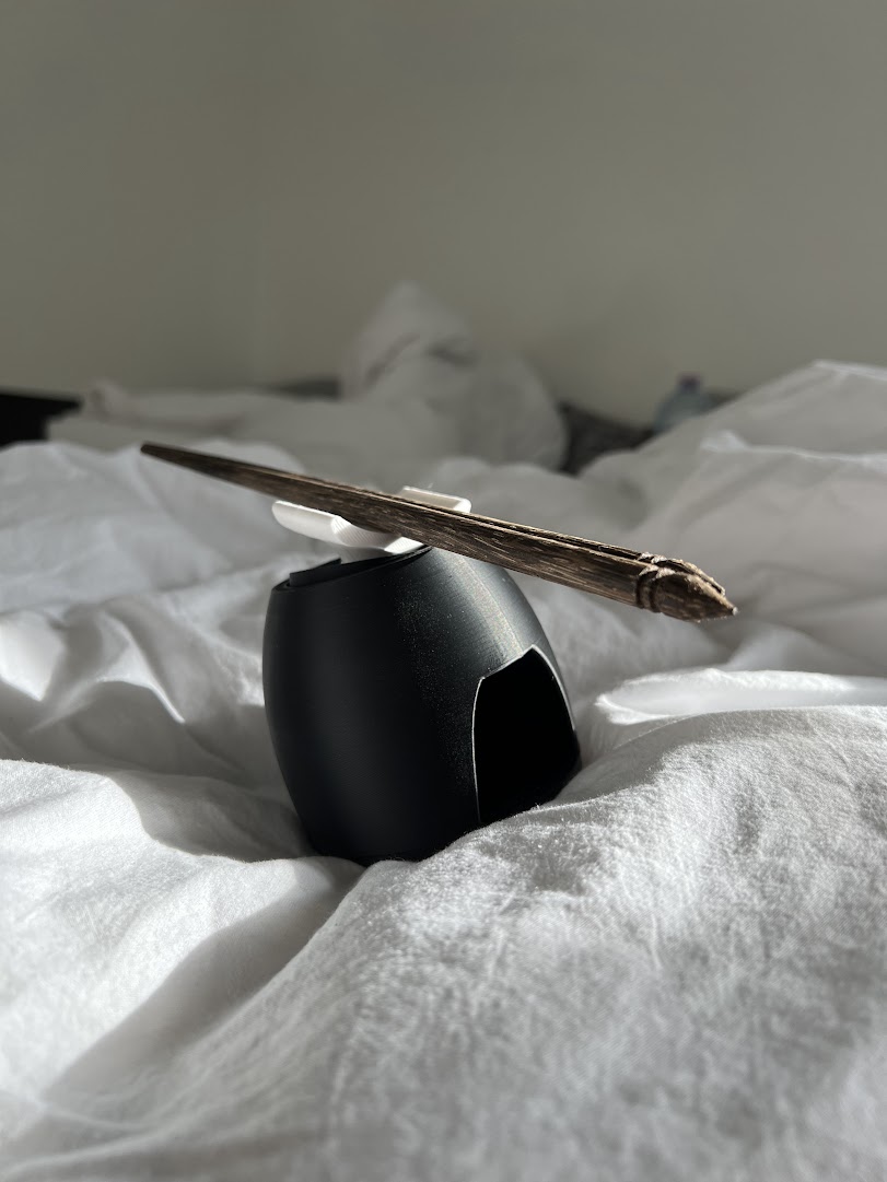 Always-level chopstick holder by Tomek Kozłowski | Download free STL ...