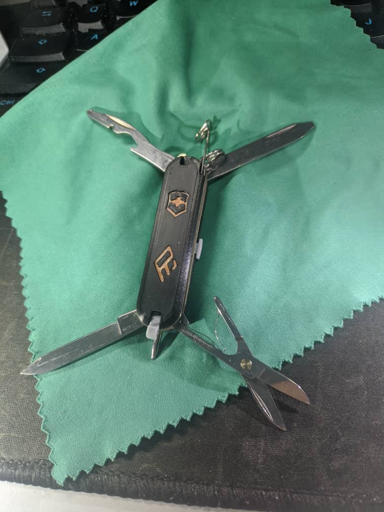 Victorinox 58mm Scales by RJ Tan | Download free STL model | Printables.com