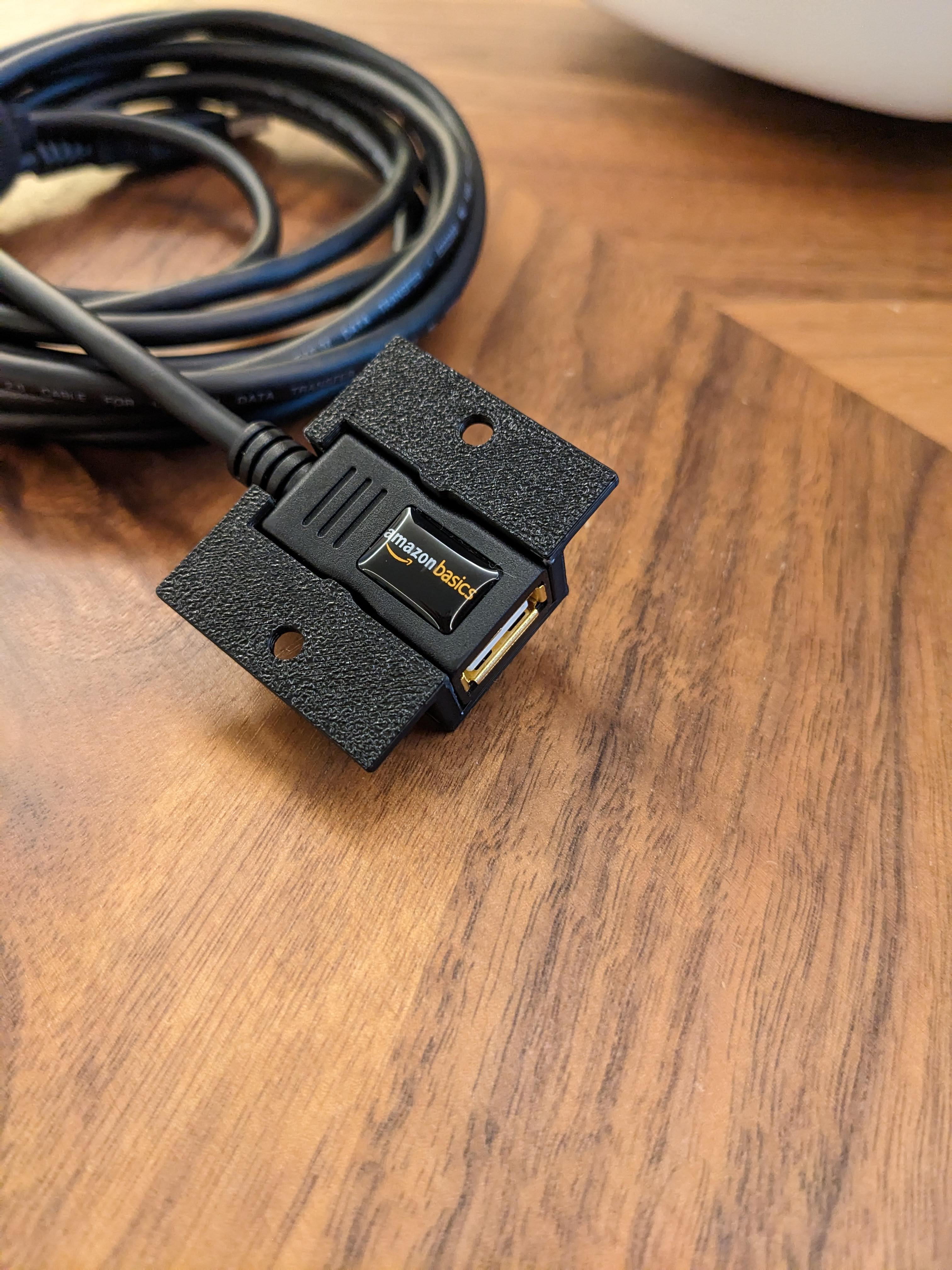 USB Extension Mounting Bracket by rotfsmlsh | Download free STL model ...