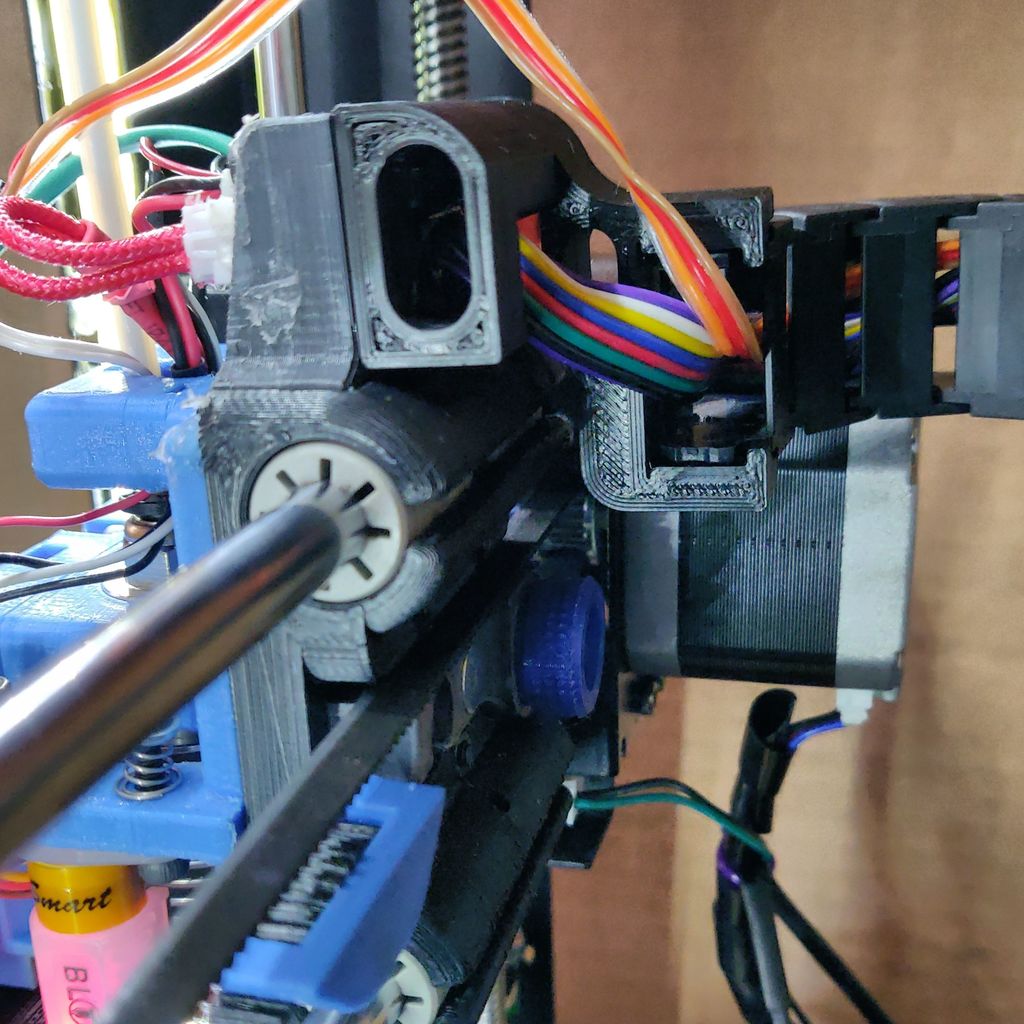 Combined fan / drag chain holder for NEMA 17 Extruder / X-Carriage ...
