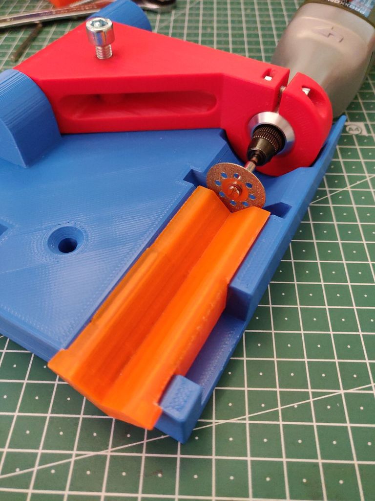 Tube and Rod Cutter for ProXXon IBS / E by SpamBouncer | Download free ...