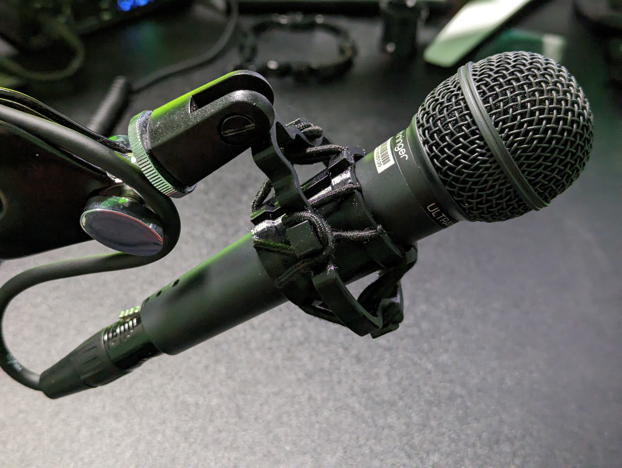 Behringer XM8500 Shock Mount by steven.e.collins | Download free STL ...