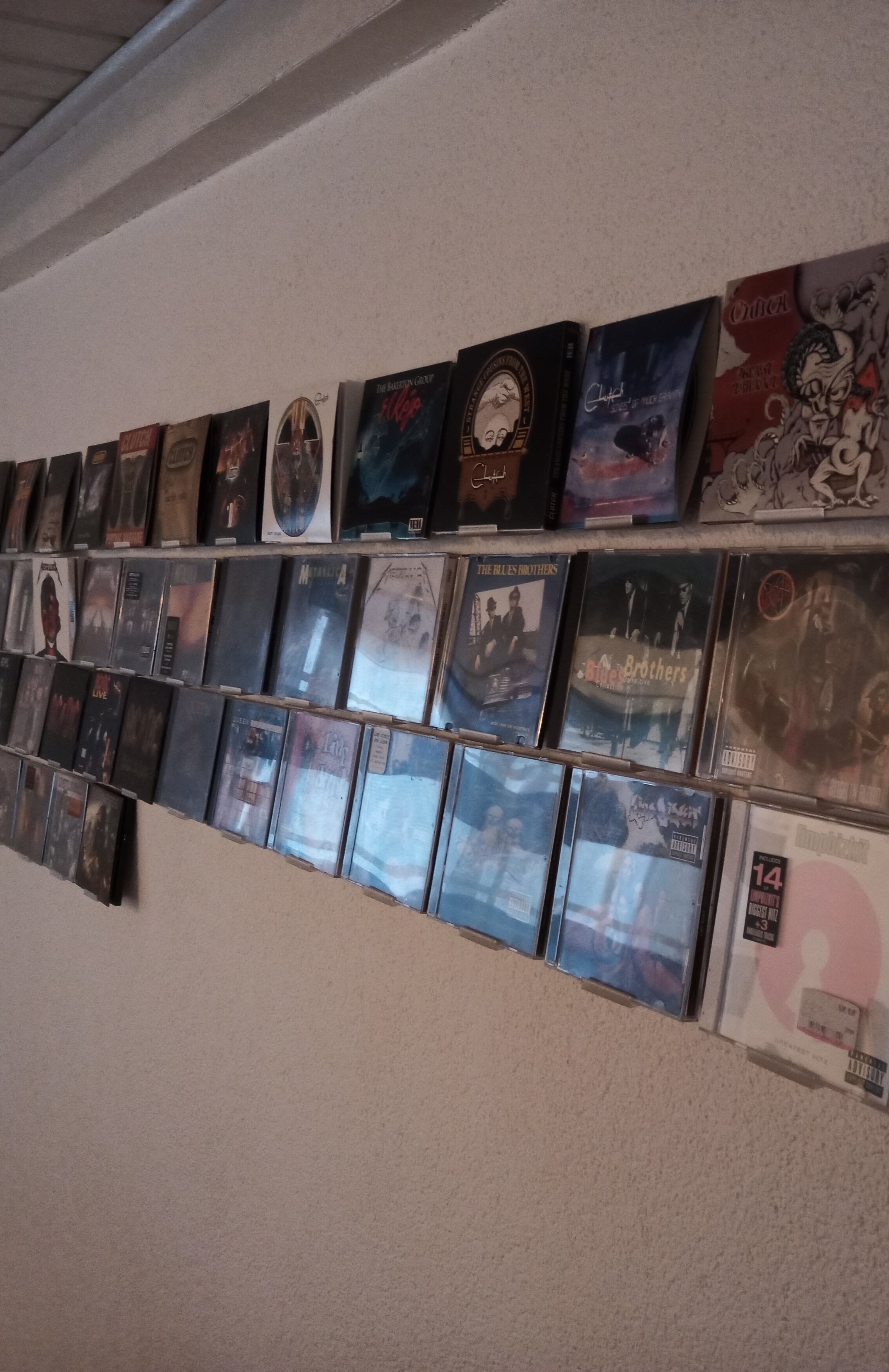 Simple CDs wall mount by kernelpanic | Download free STL model ...