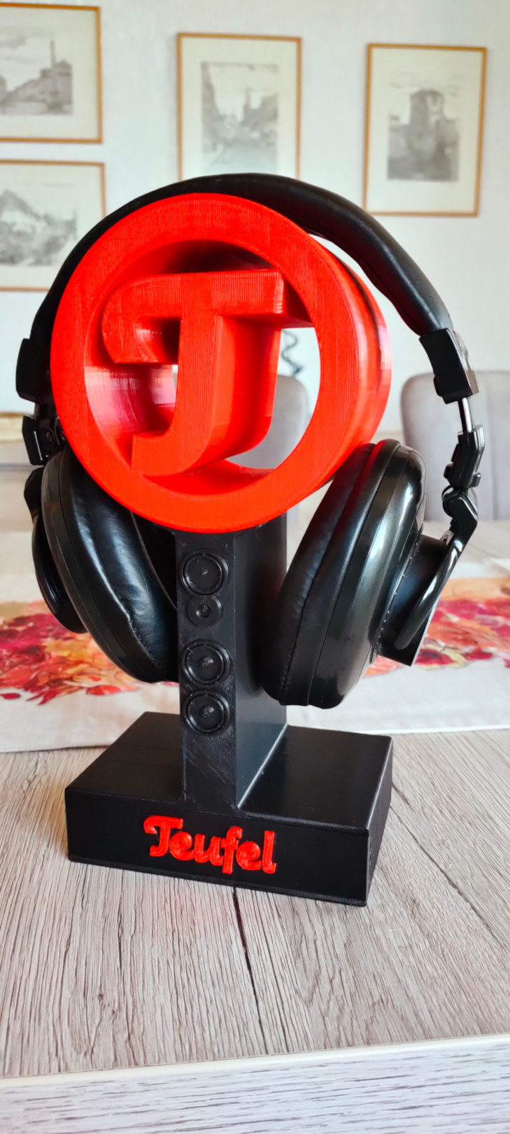 Teufel Kopfhörer Halter, headphone stand, headphone rest by schnurrri ...