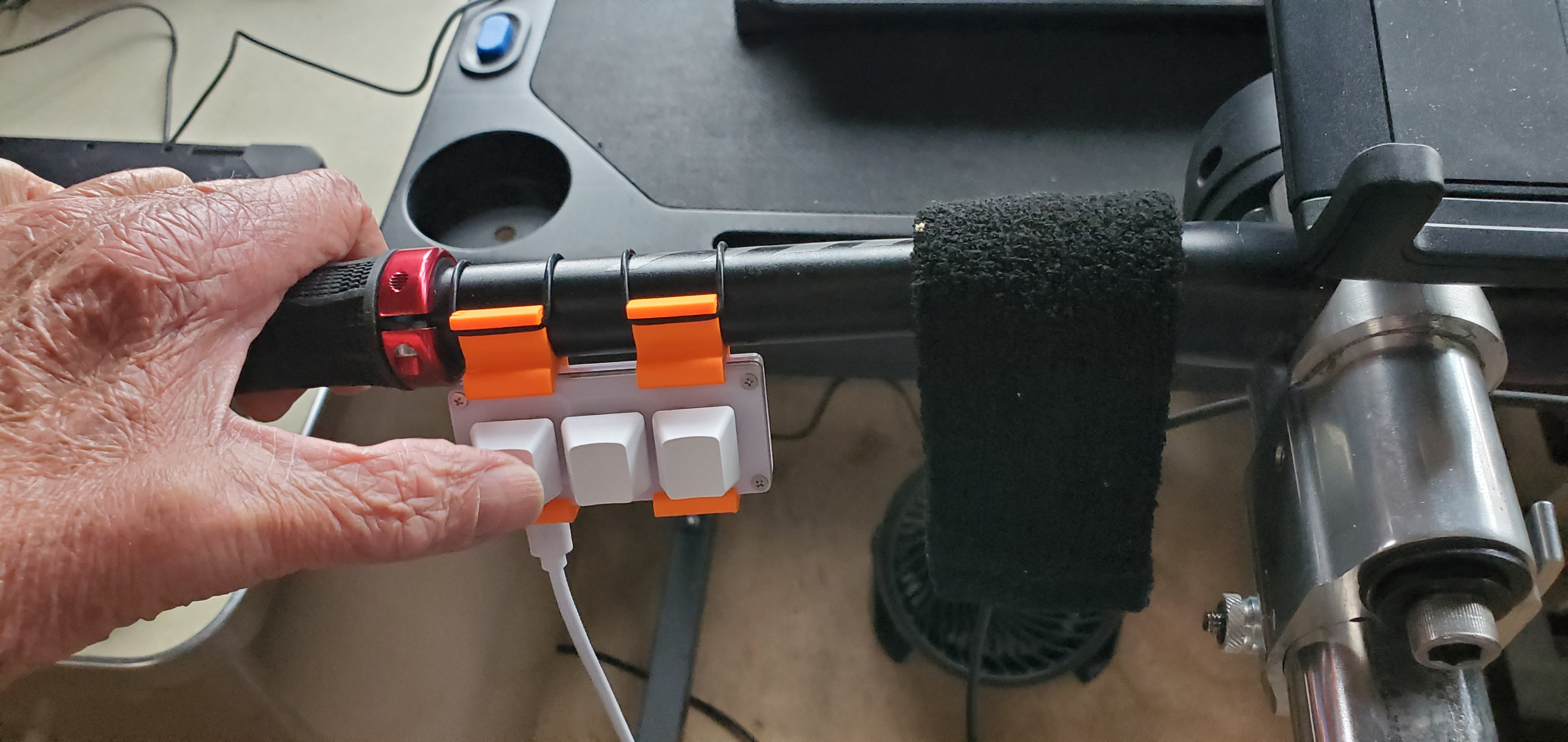 Handlebar Mount for 3 key Keypad by Waynger | Download free STL model ...