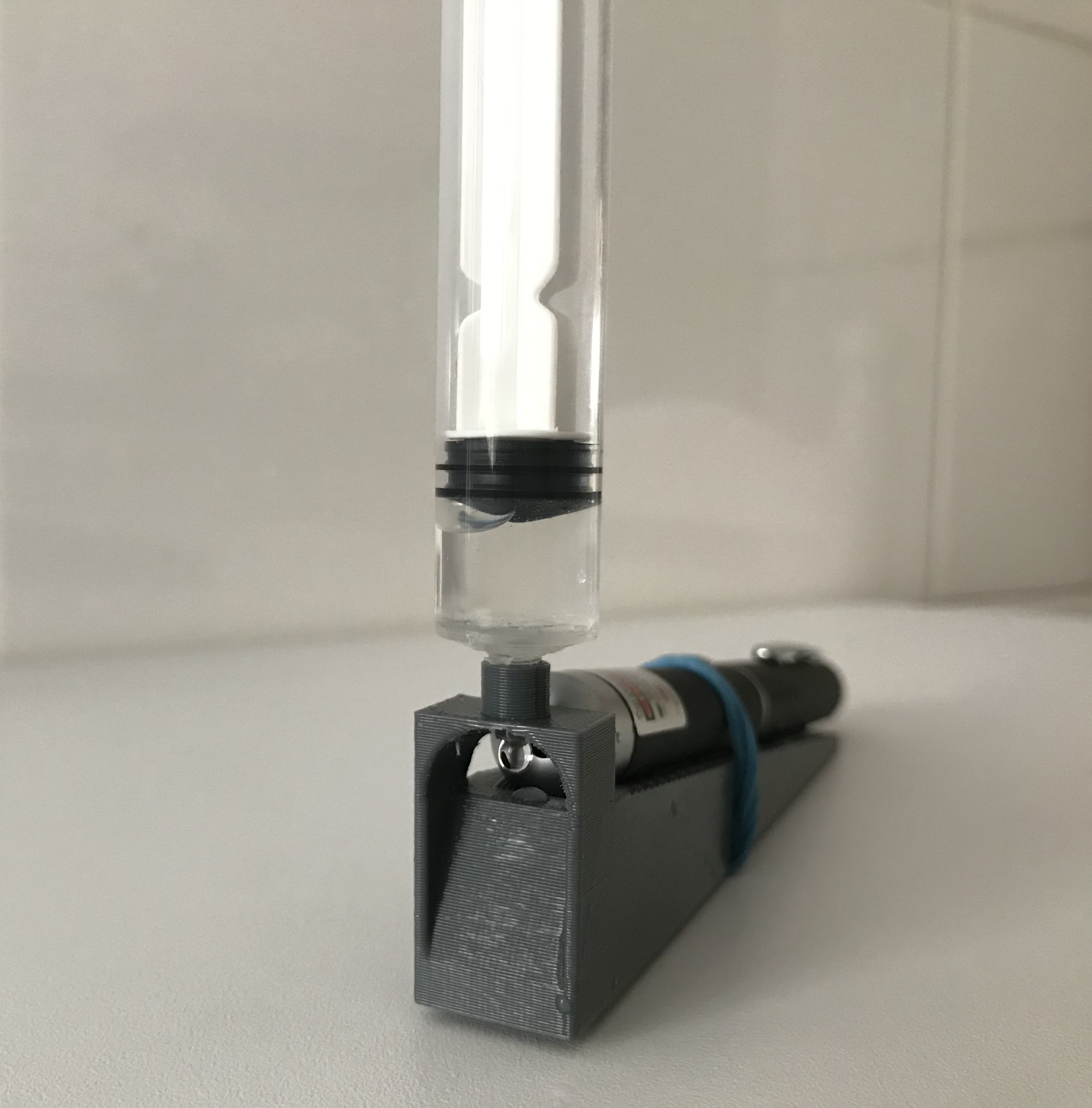Laser projection microscope holder / Soporte para microscopio de ...