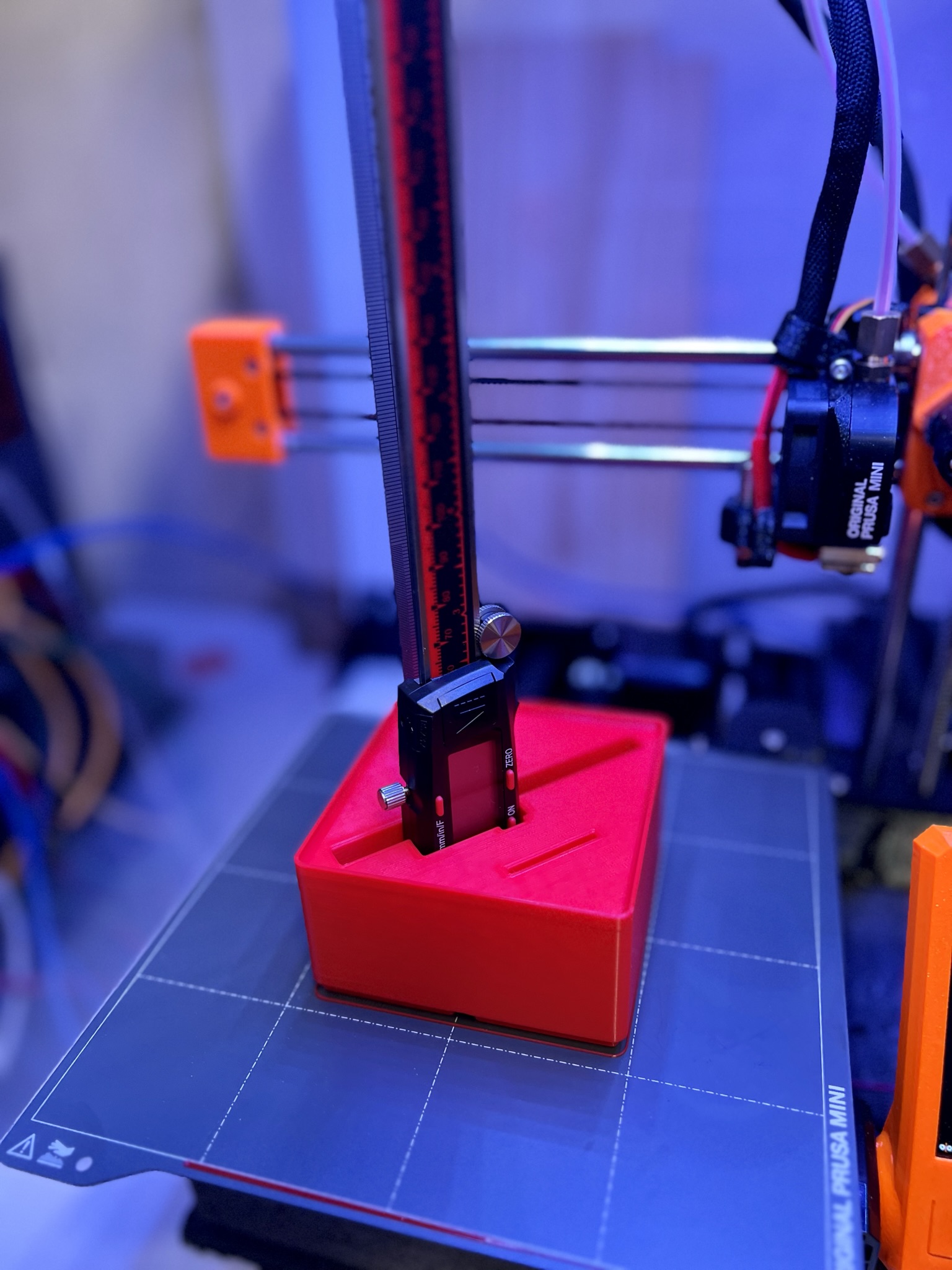 Gridfinity Vinca Caliper and ruler holder by geekifier | Download free ...