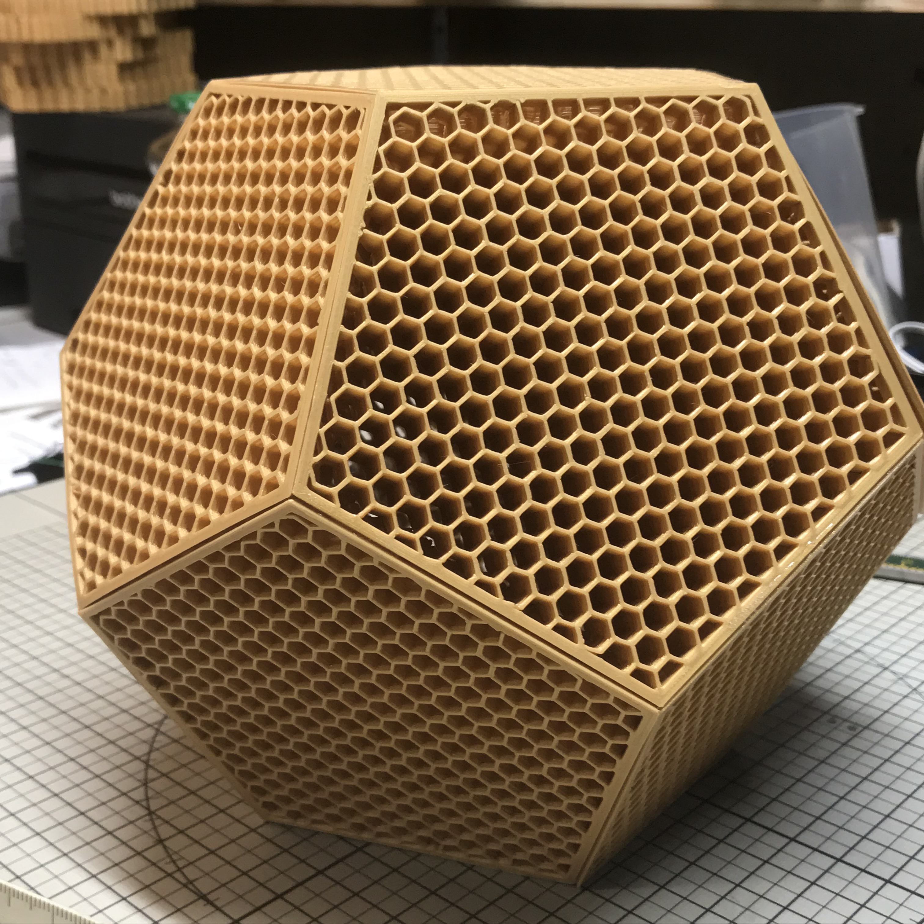 Dodecahedron Honeycomb 5" panel by Makersphere11:11 | Download free STL ...