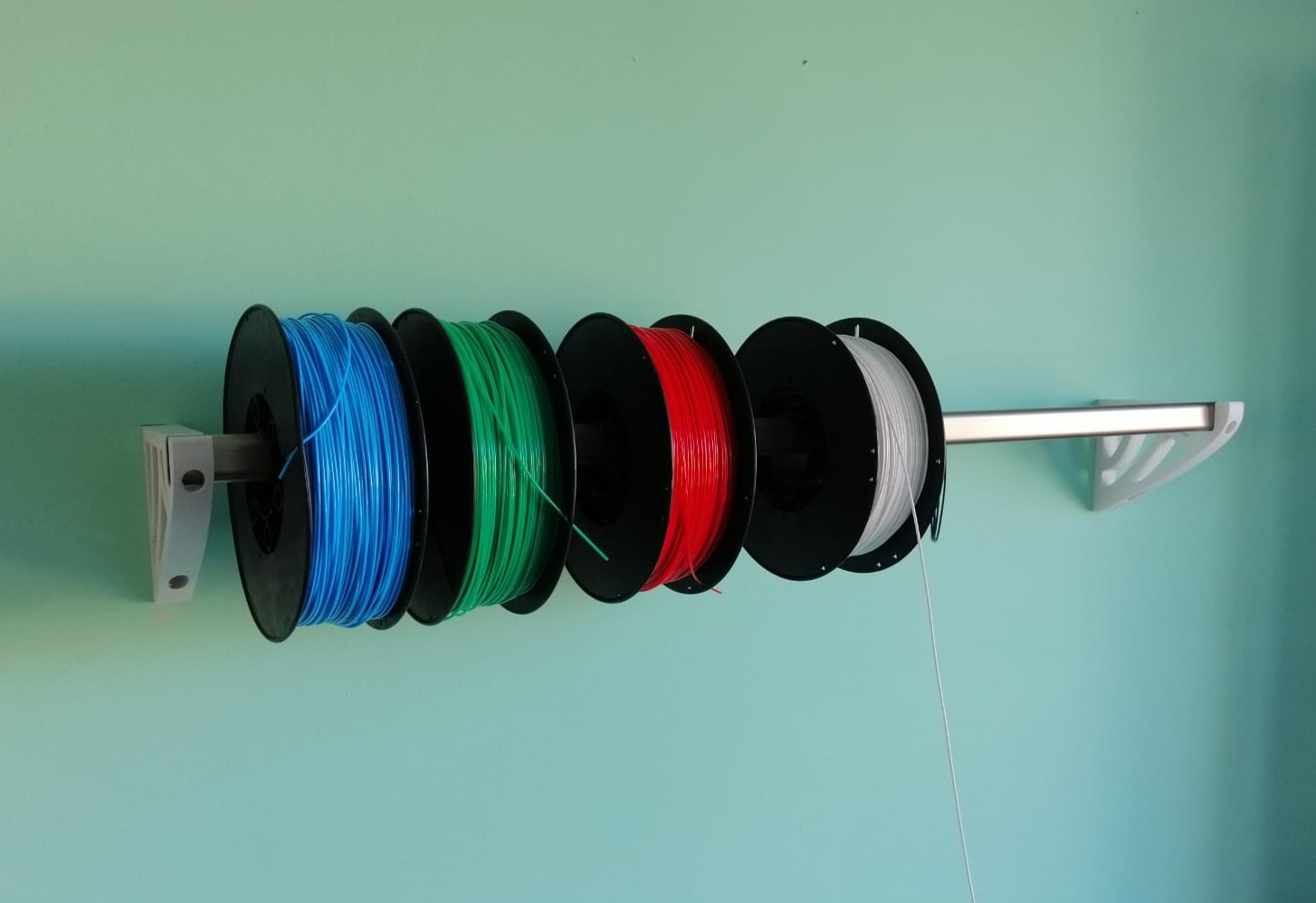 Wall spool holder por Tymek | Descargar modelo STL gratuito ...