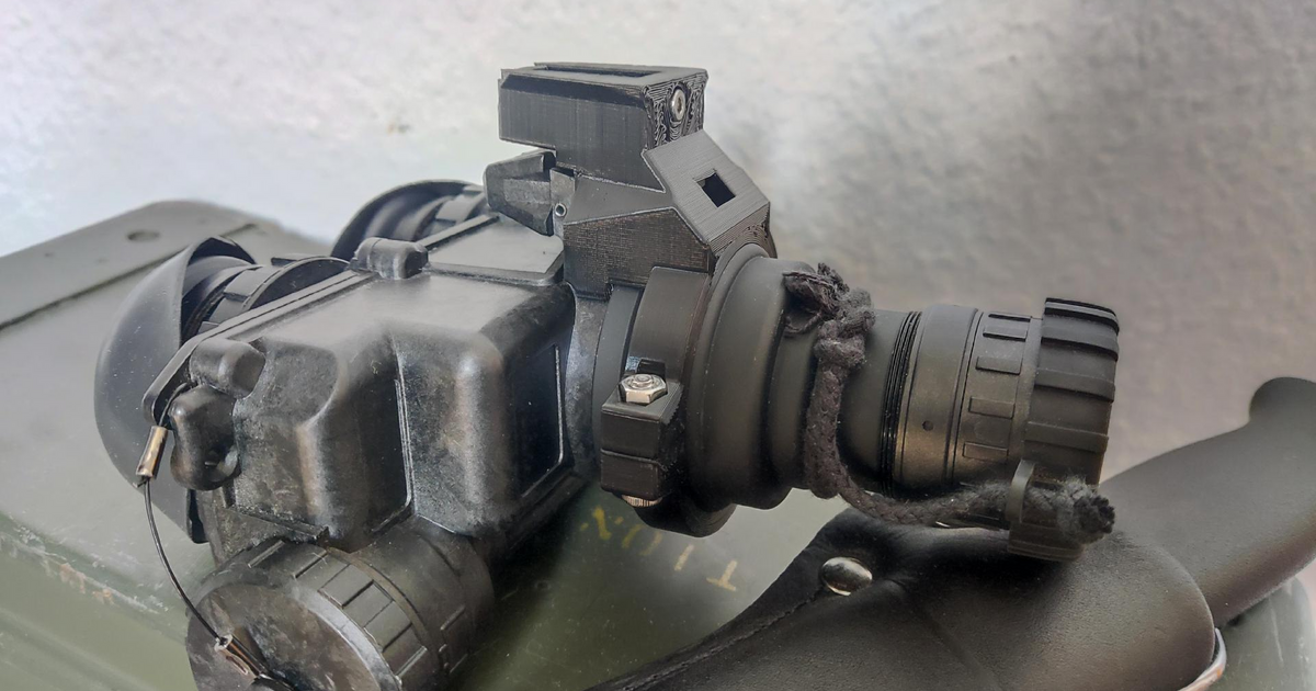 PVS-7 adjustable Dovetail mounts by nnicclaas | Download free STL model ...