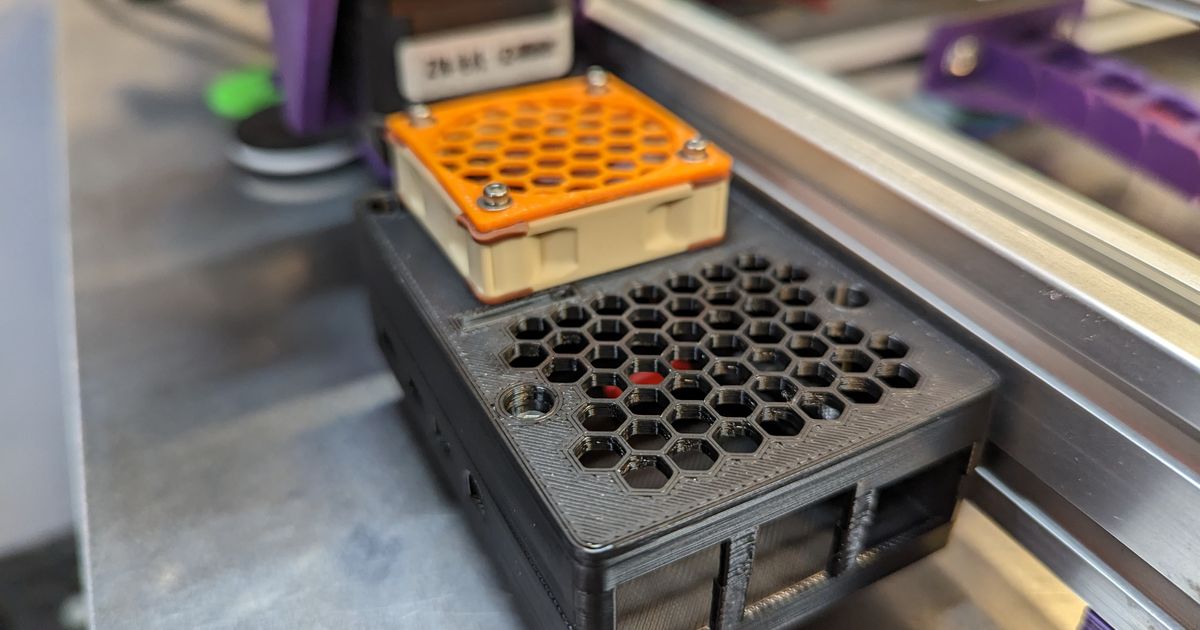 2020 RPi 4 case w/camera, 40mm by RaccoonBuilds | Download free STL ...