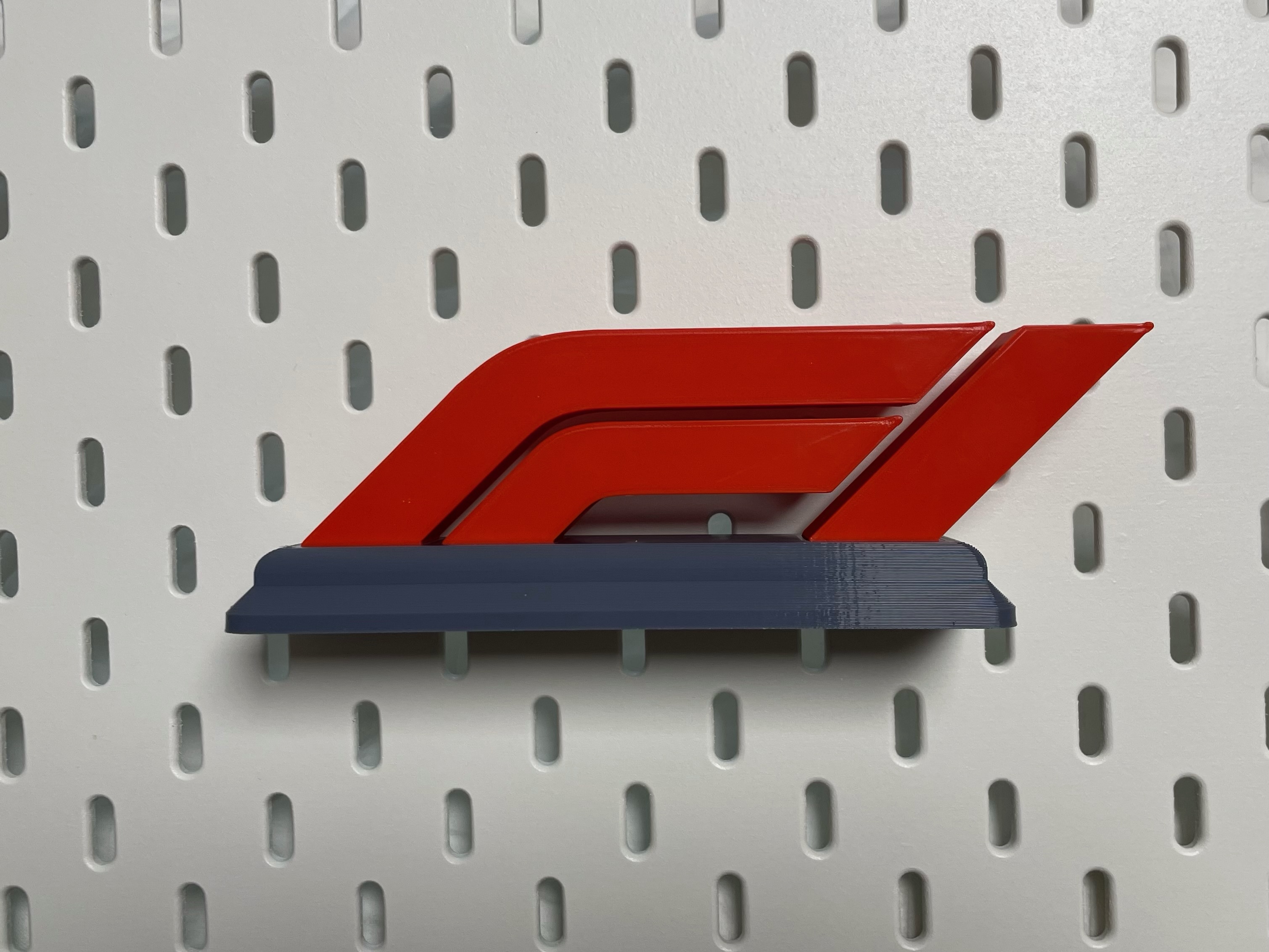 F1 Logo Stand V2 remixed for Ikea Skadis by BurndTire | Download free ...