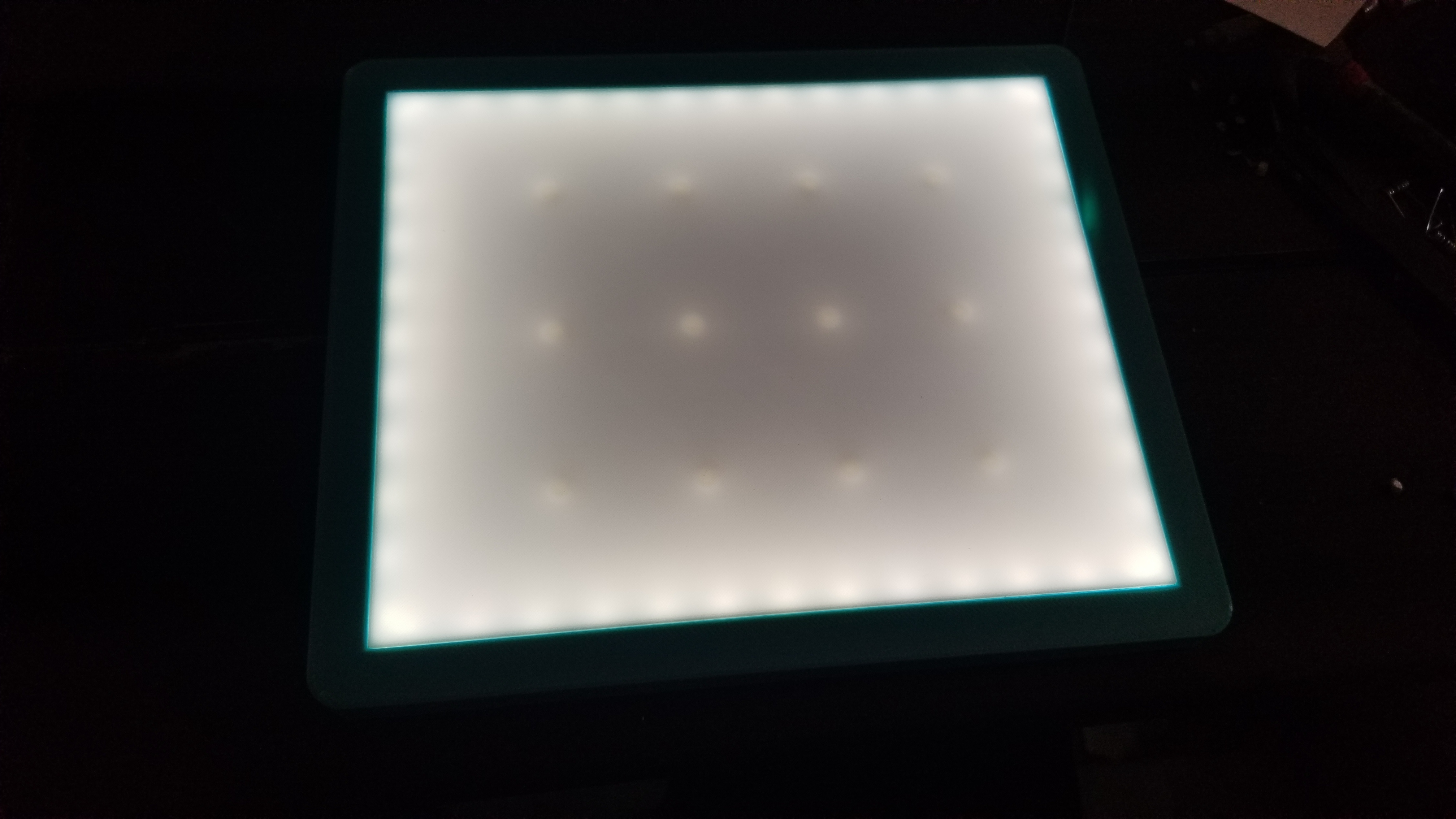 Tracing light pad by Mocodroid | Download free STL model | Printables.com