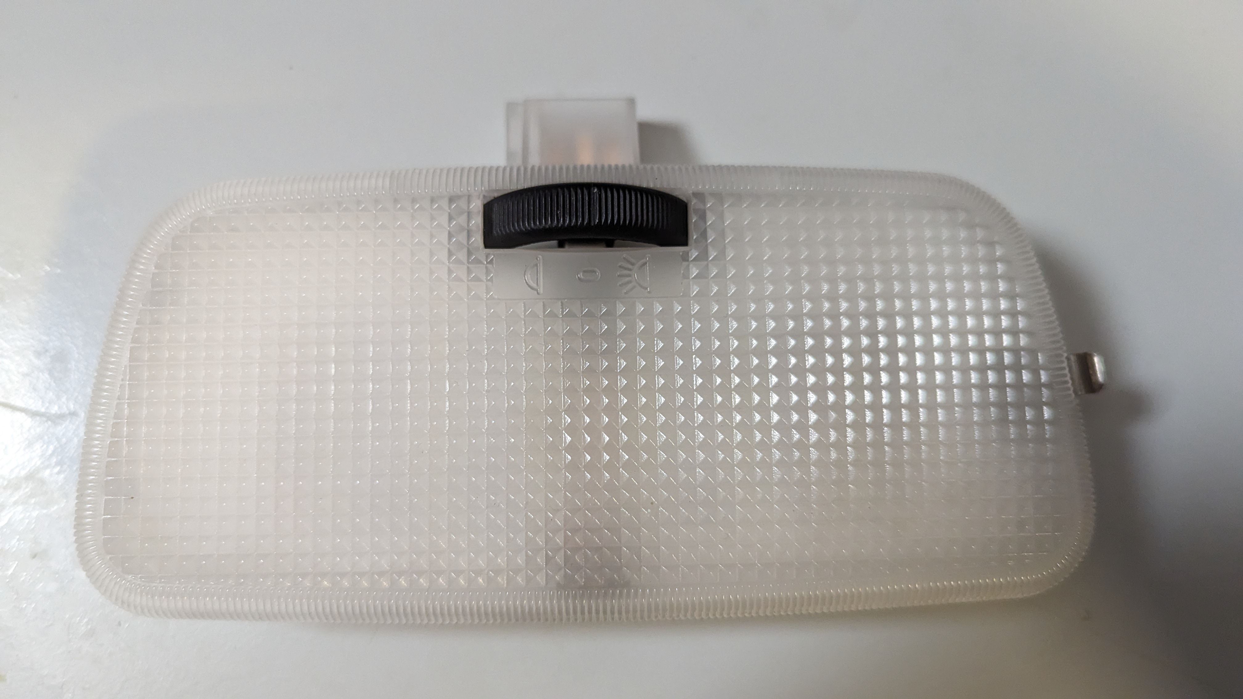 VW Crafter MB Sprinter Innenleuchte vorne - Umbau auf LED by XTramp ...