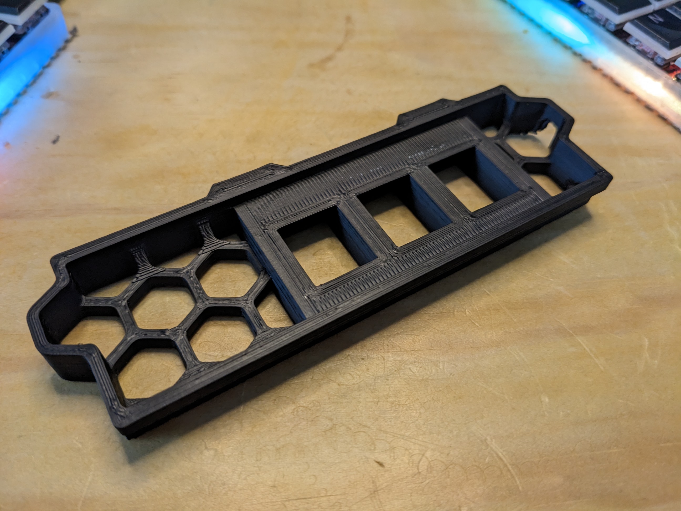 Voron 0.2 rear skirt with 3 Keystone Slots by socketwench | Download ...