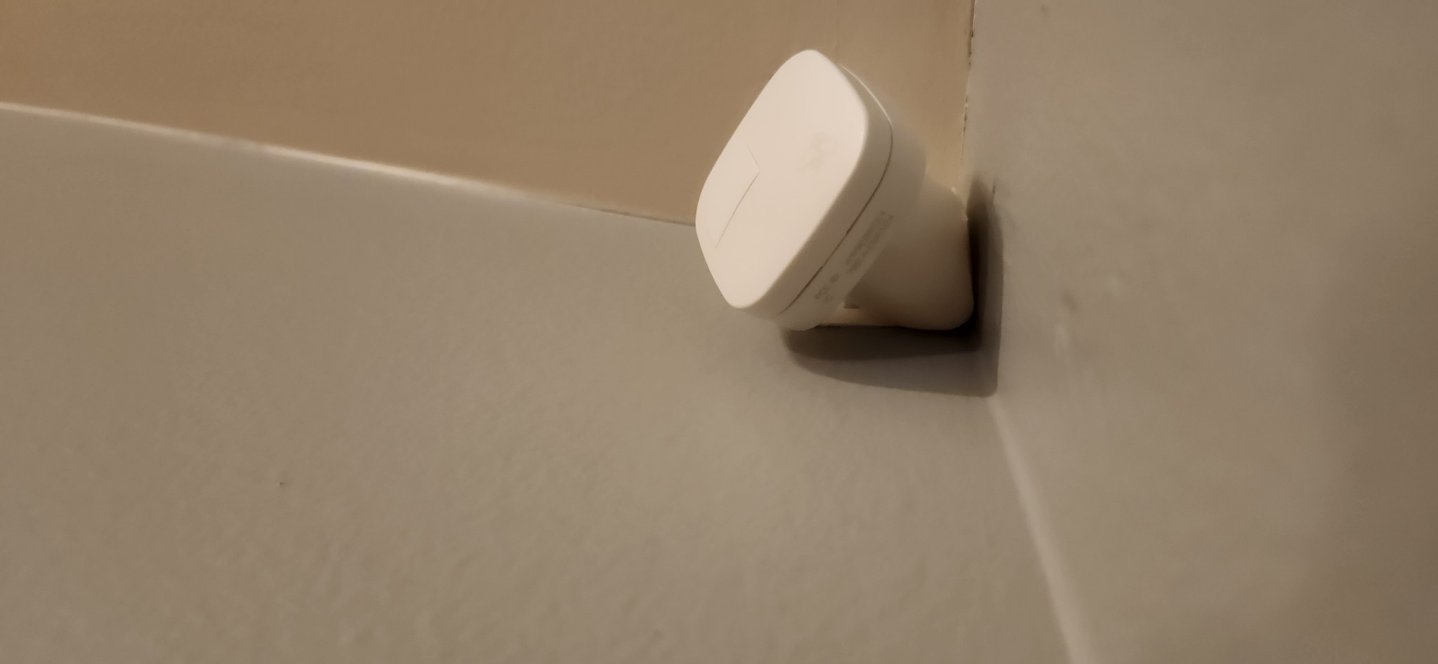 Ecobee Sensor Angled Corner Mount by KobraC0mmander | Download free STL ...