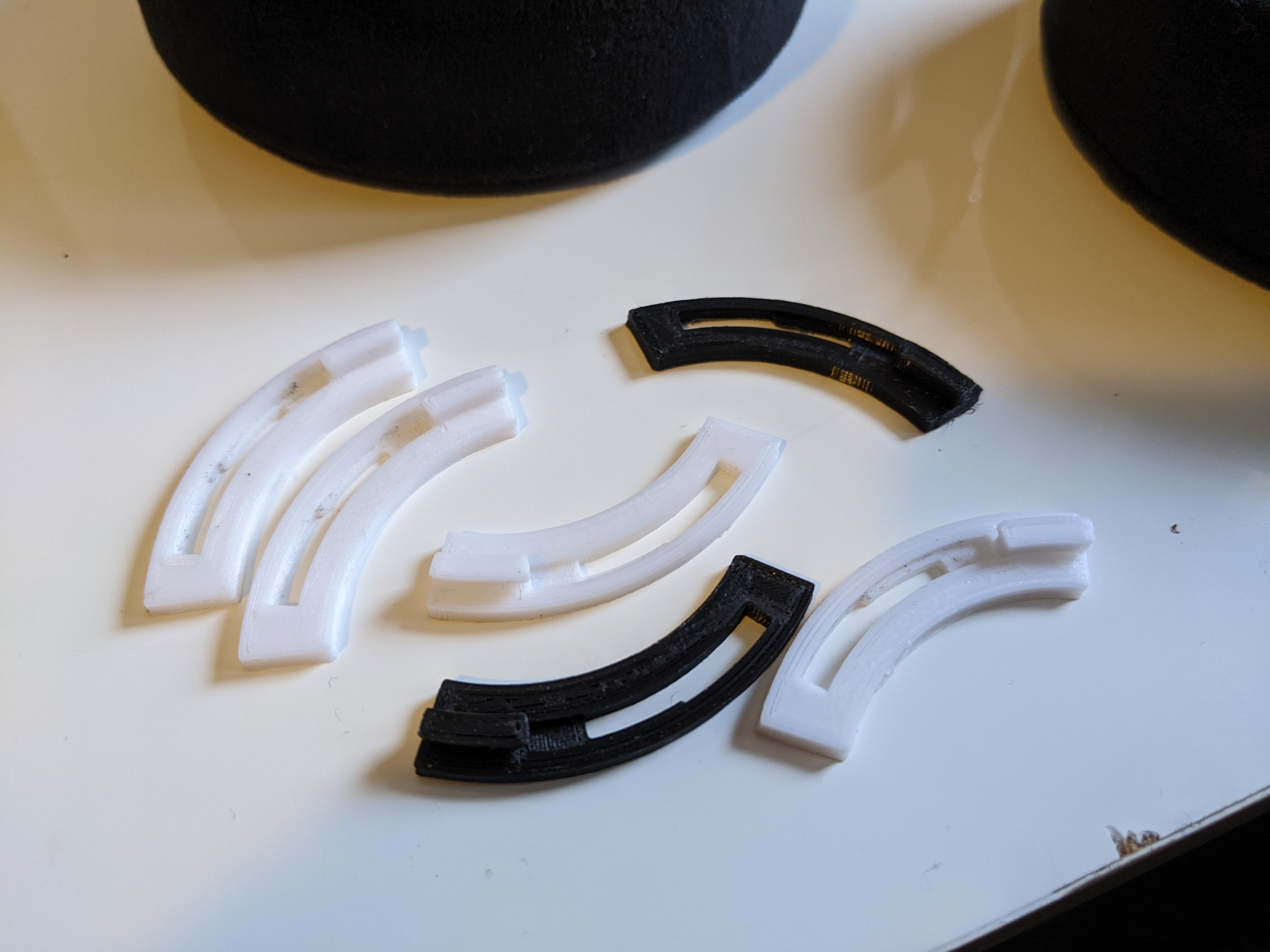 Distance holders for Corsair Virtuoso RGB by Manuel | Download free STL ...