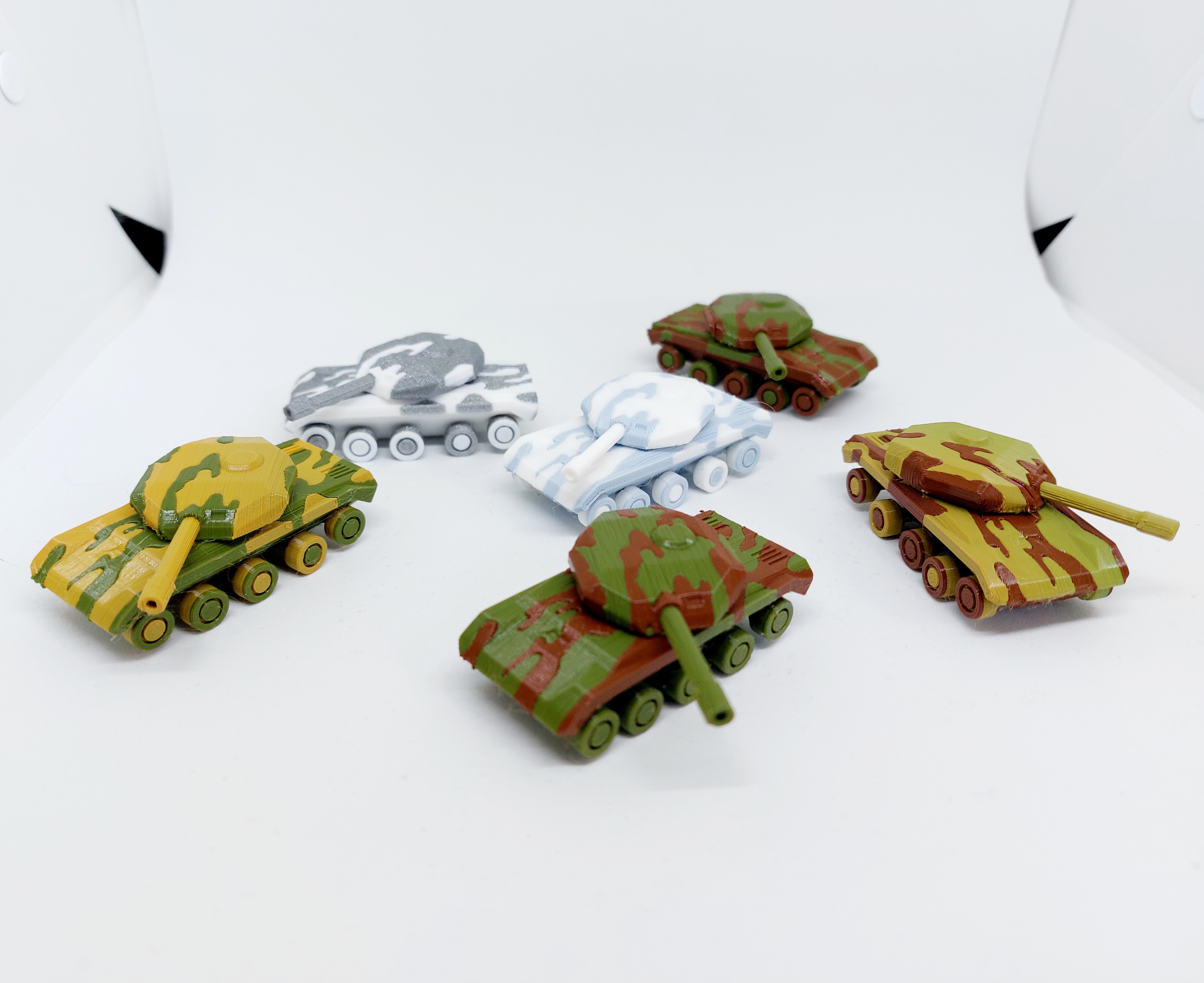 Multicolor tank toy - Print in Place by Waikikiprod | Download free STL ...