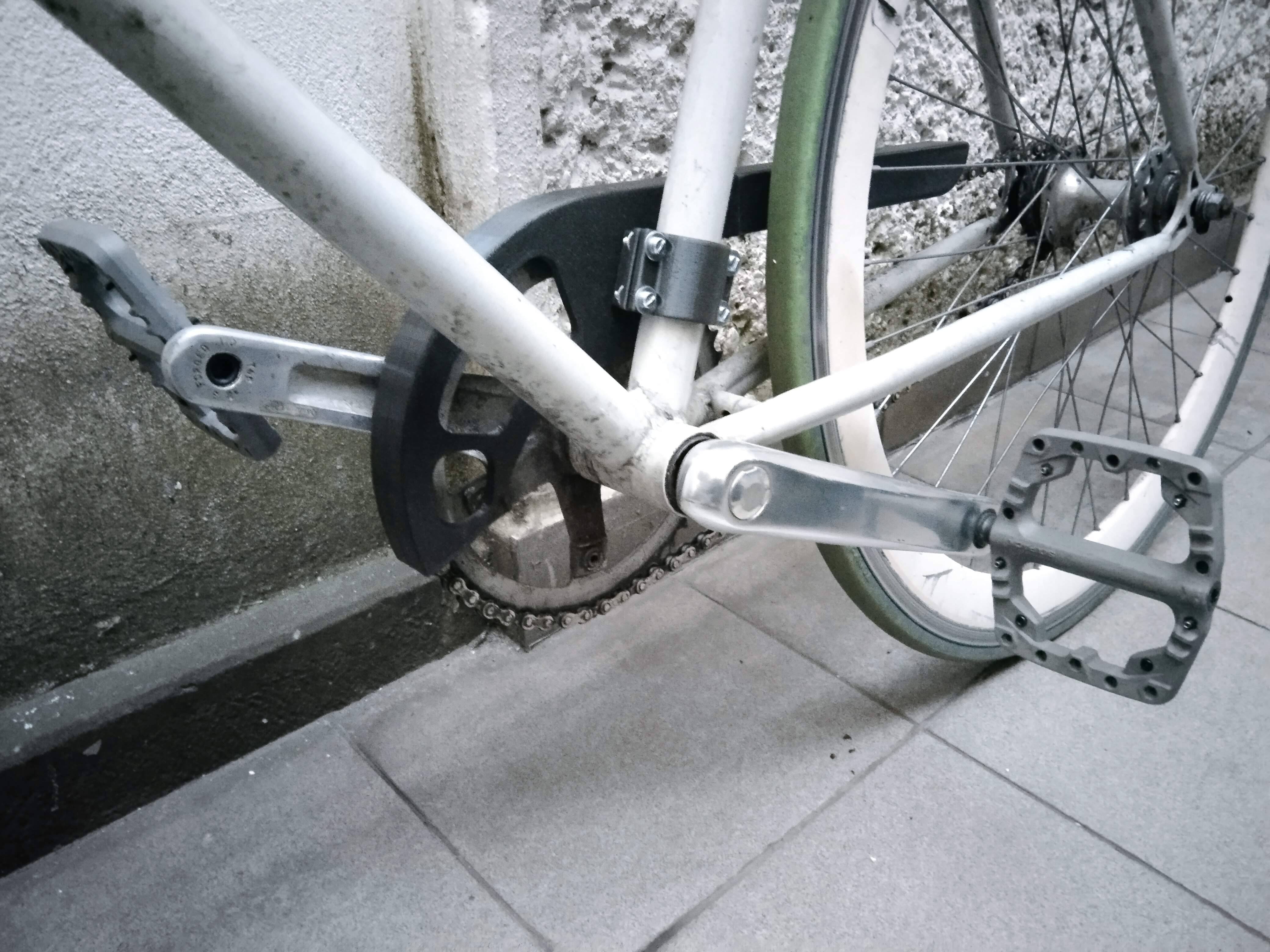 Chainguard for single speed/fixie bike including fixture by Ponte ...