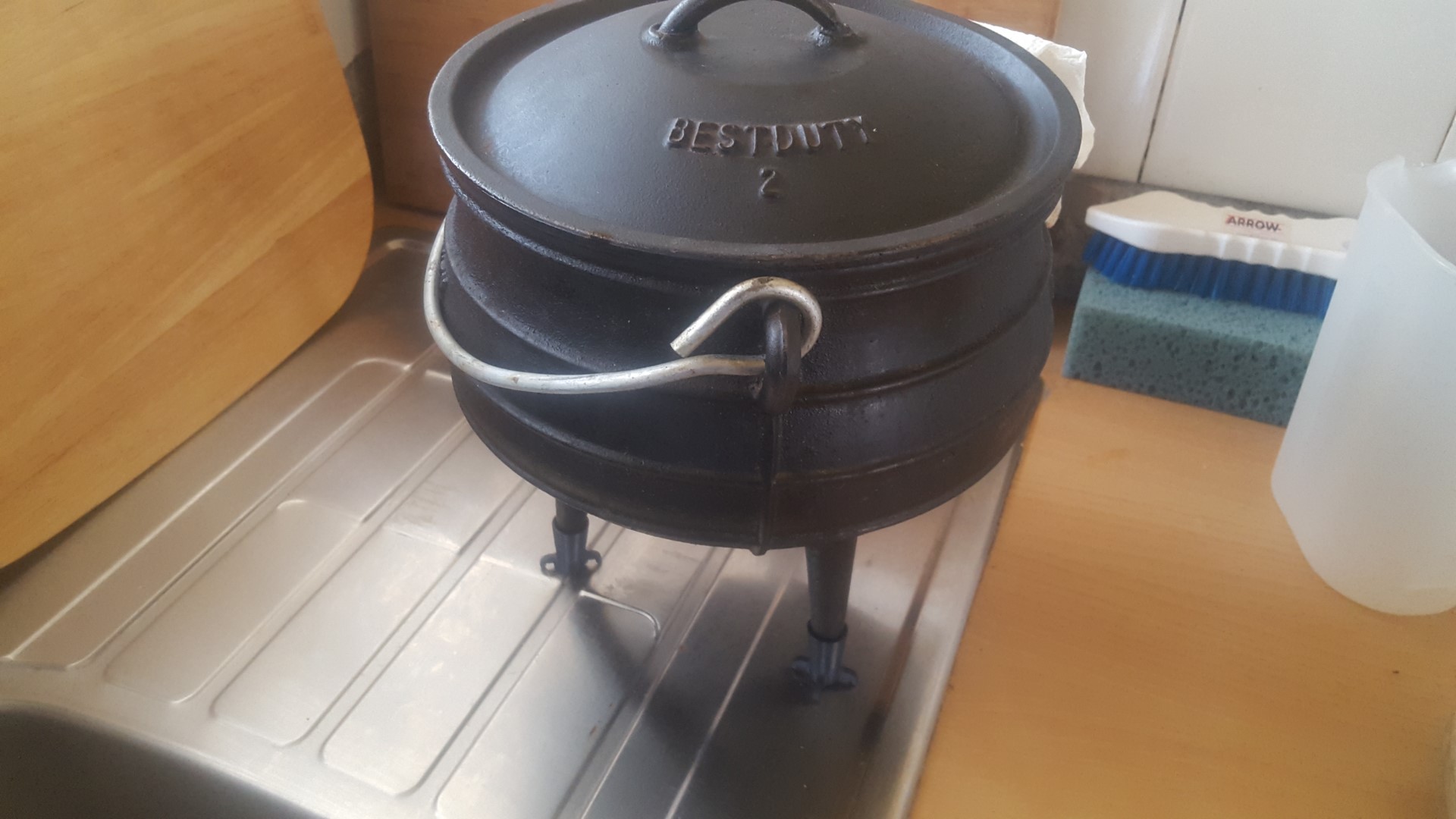3-Leg pot feet protectors. (Potjie) by Dave | Download free STL model ...