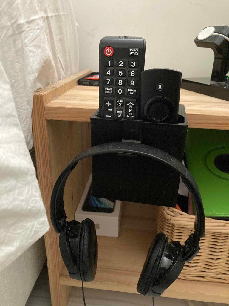 Bedside Remote Controls Hanger by Ofiros | Download free STL model ...