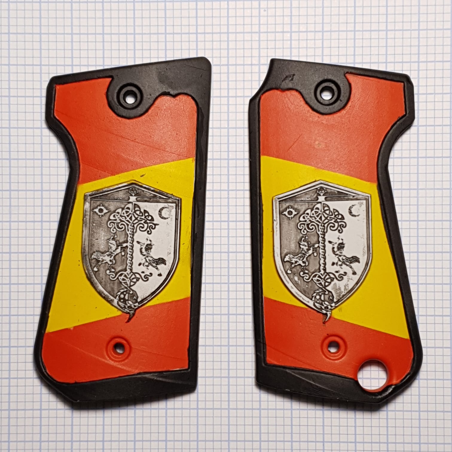 ASTRA Falcon 4000 grips cachas by Arboban | Download free STL model ...