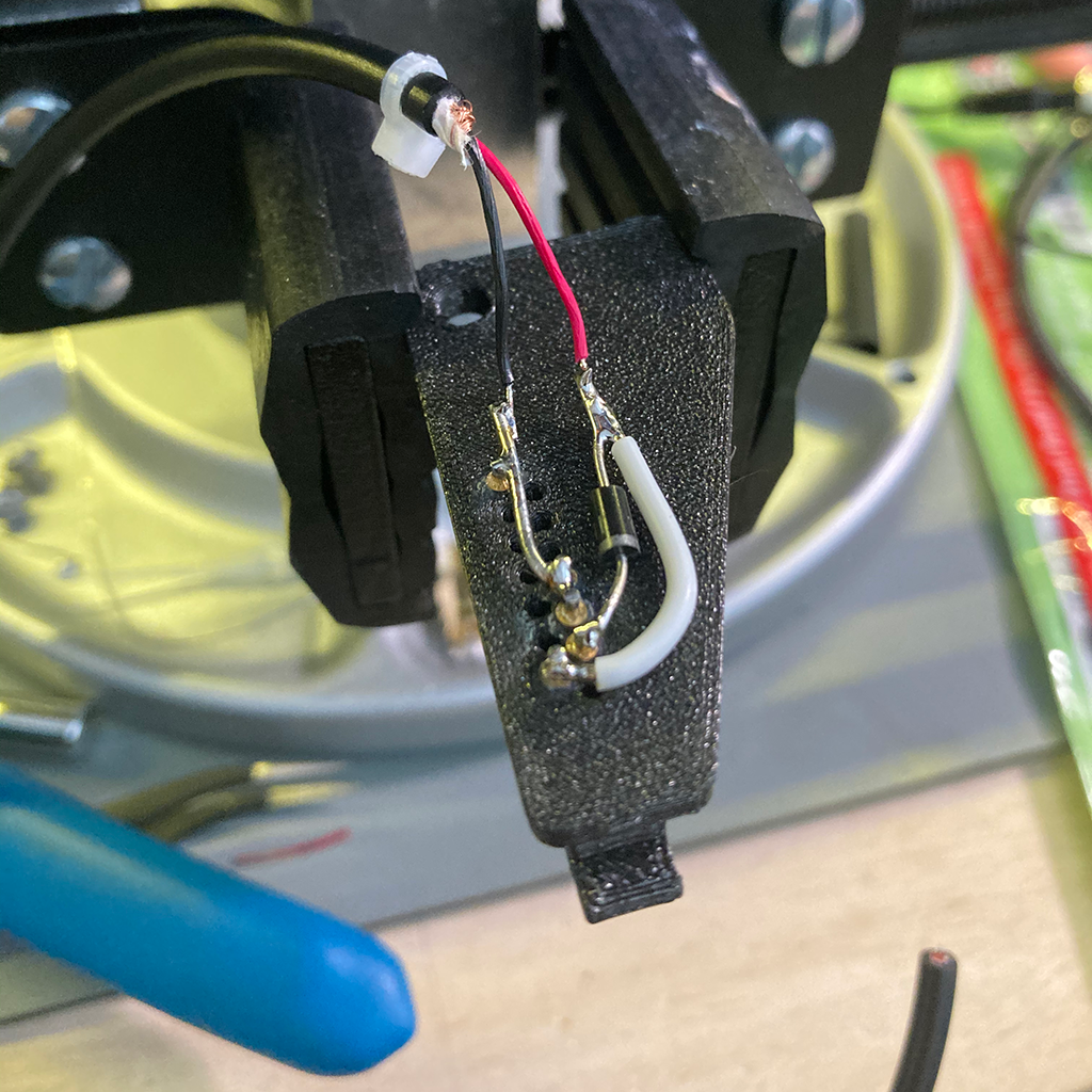 Kenwood/EF Johnson Portable Mic Connector by W3AXL | Download free STL ...