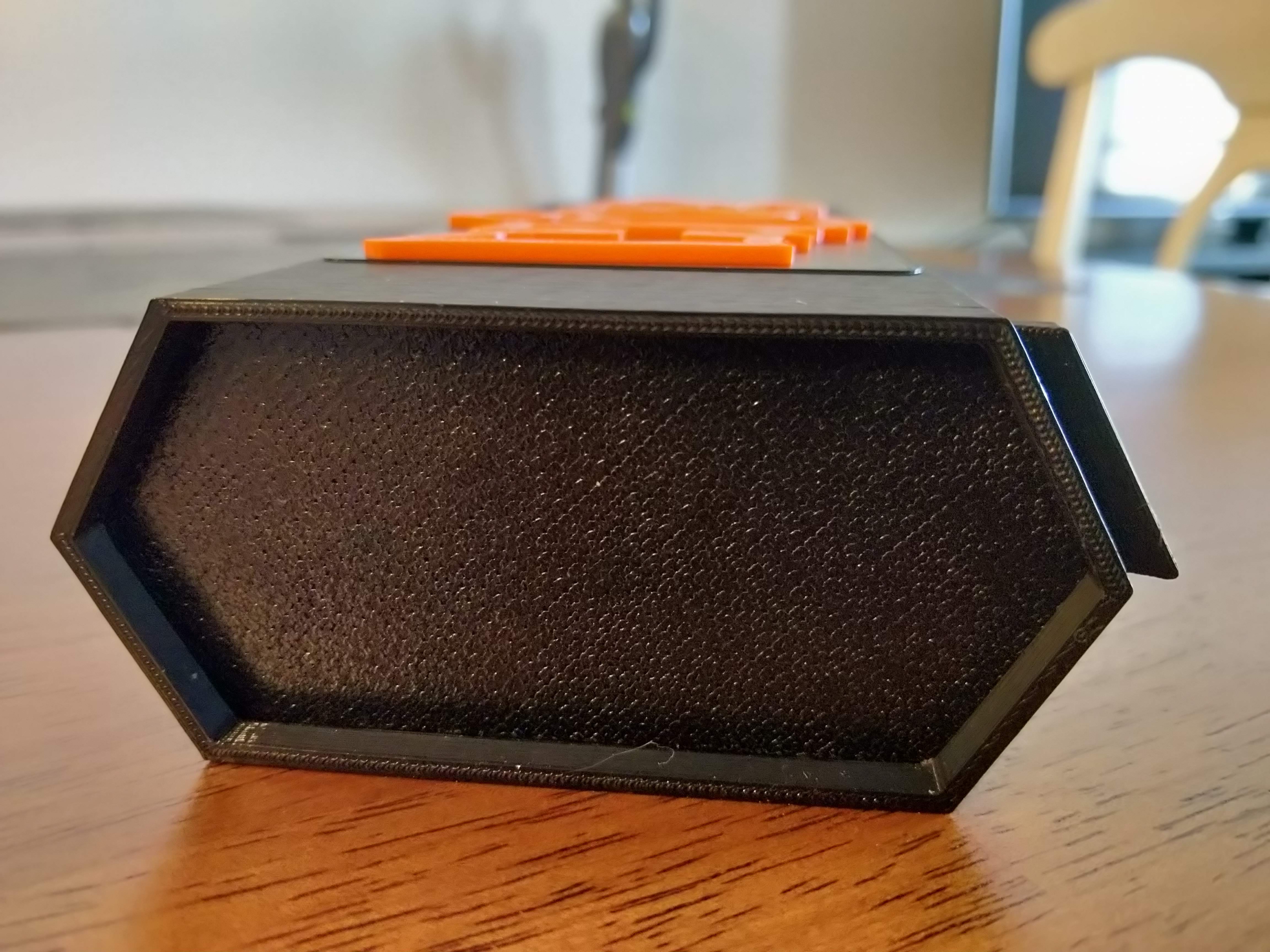 Hive Game Box by Jacob Desforges | Download free STL model | Printables.com
