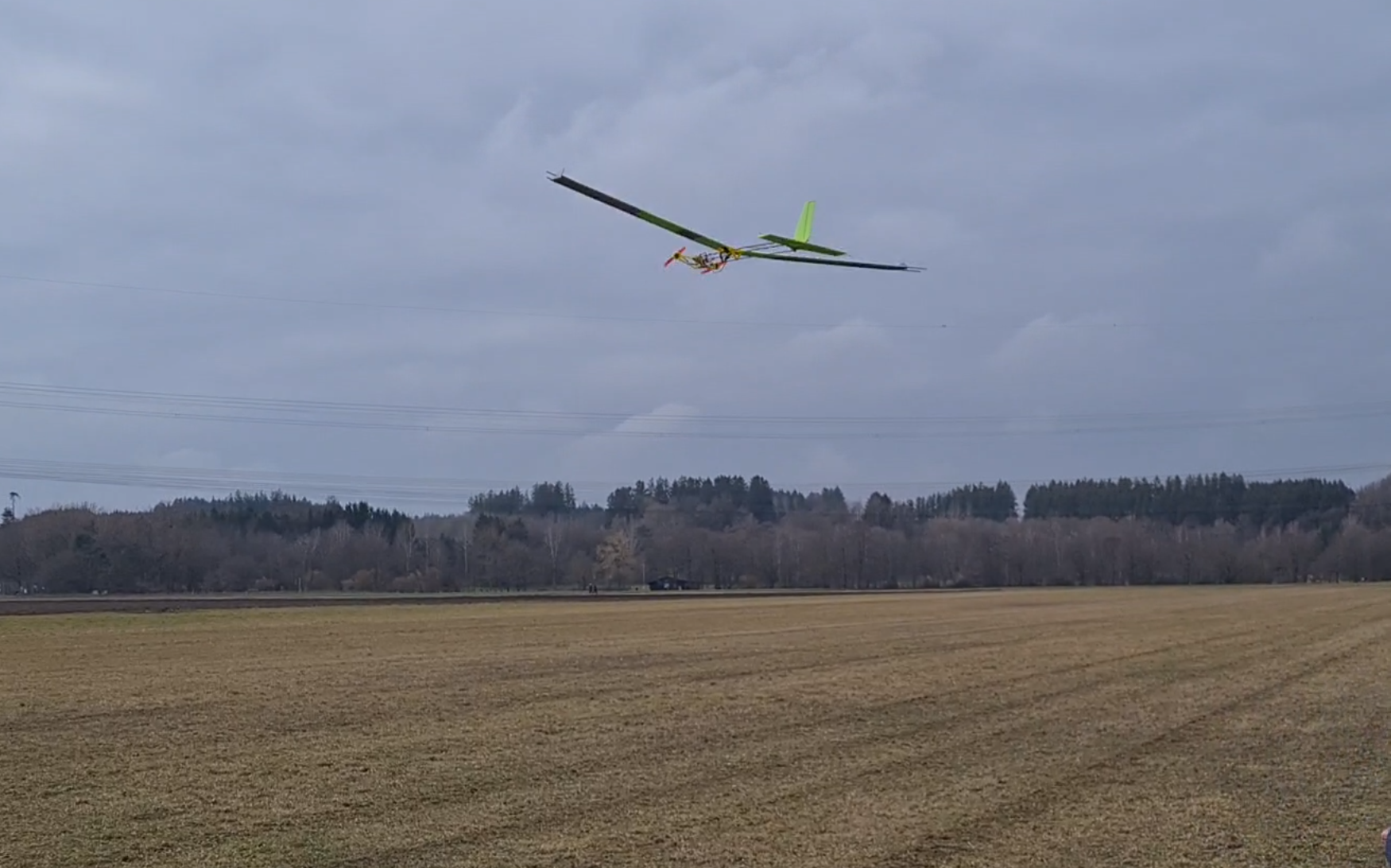 Modular, real flying RC airplane - basis for all kind of tests by ...