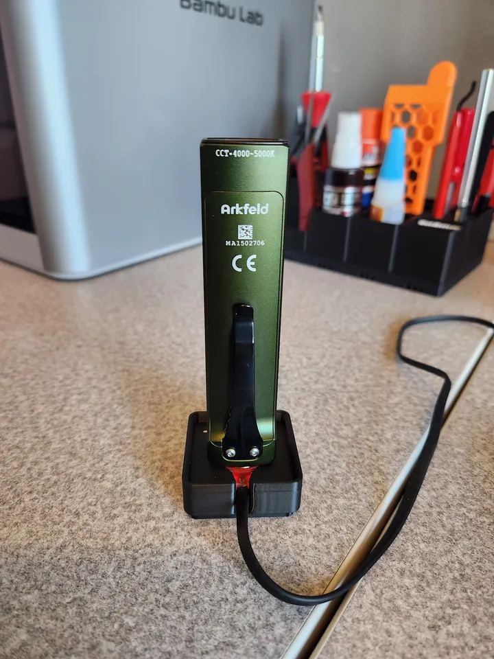 Gridfinity Olight Charging Bin by Carl Belcher | Download free STL ...