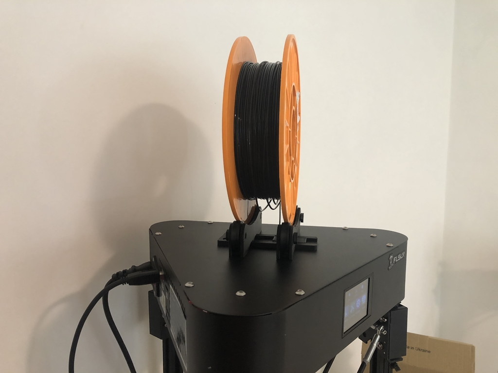 Flsun Q5 vertical spool holder by Oleksii Zelivianskyi | Download free ...