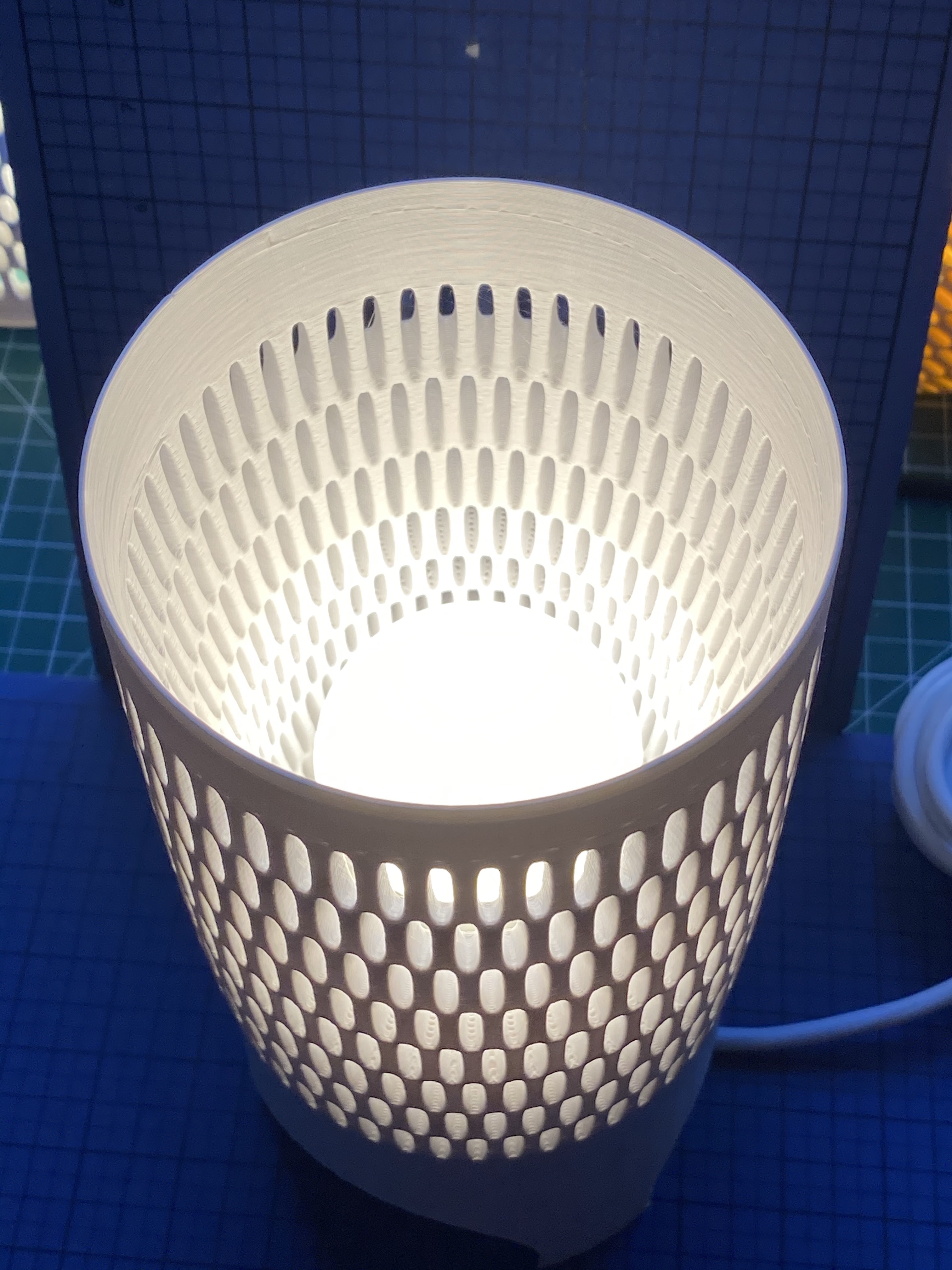 Parametric Lamp by Alec P | Download free STL model | Printables.com