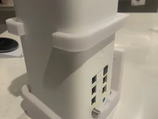 Xfinity Gateway XB8 Wall Mount by robinkwallace | Download free STL ...